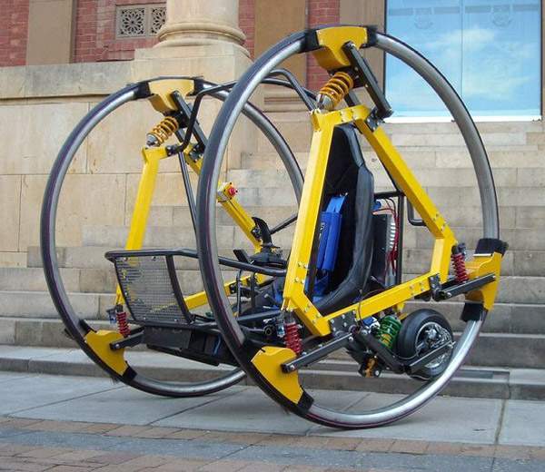 Students Create Futuristic Two-Wheeled Vehicle - Concrete Playground