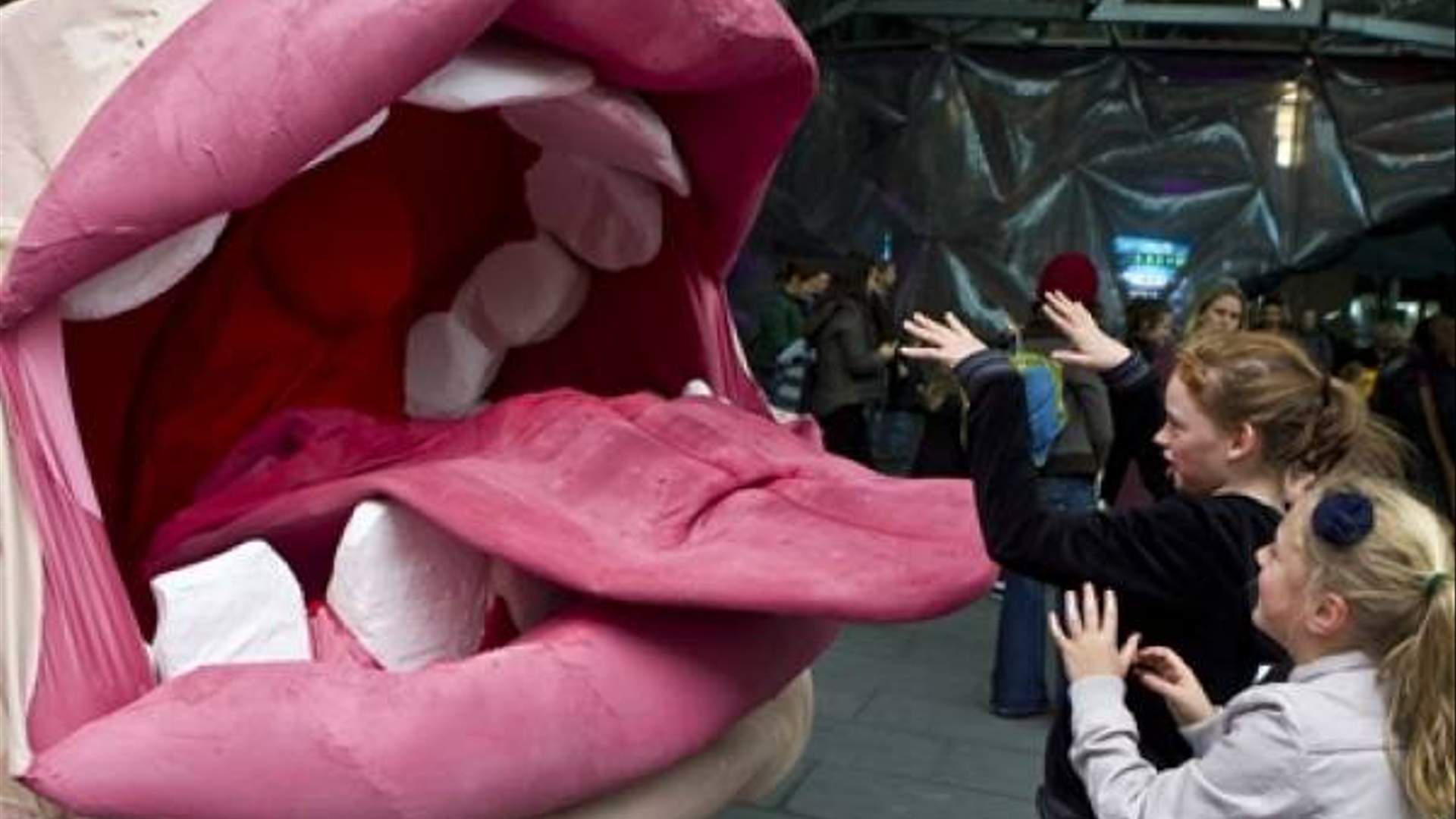 Human Body Parts Street Performers, Brisbane