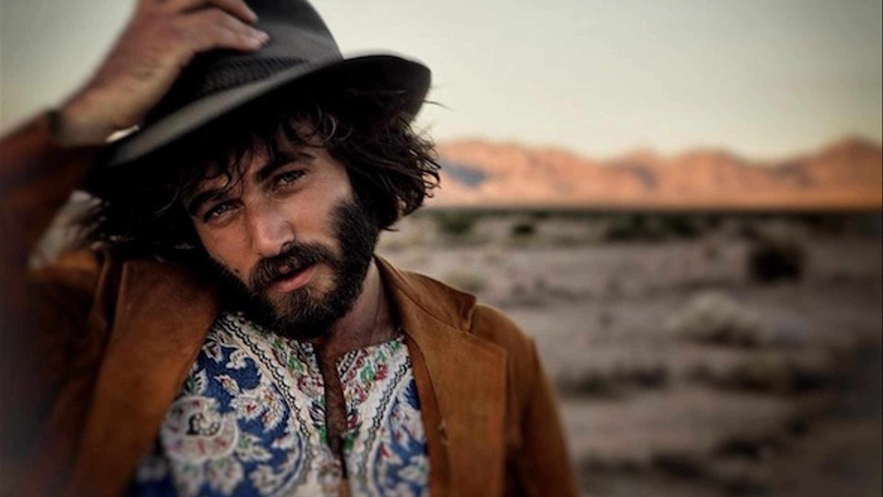 Angus Stone - Concrete Playground