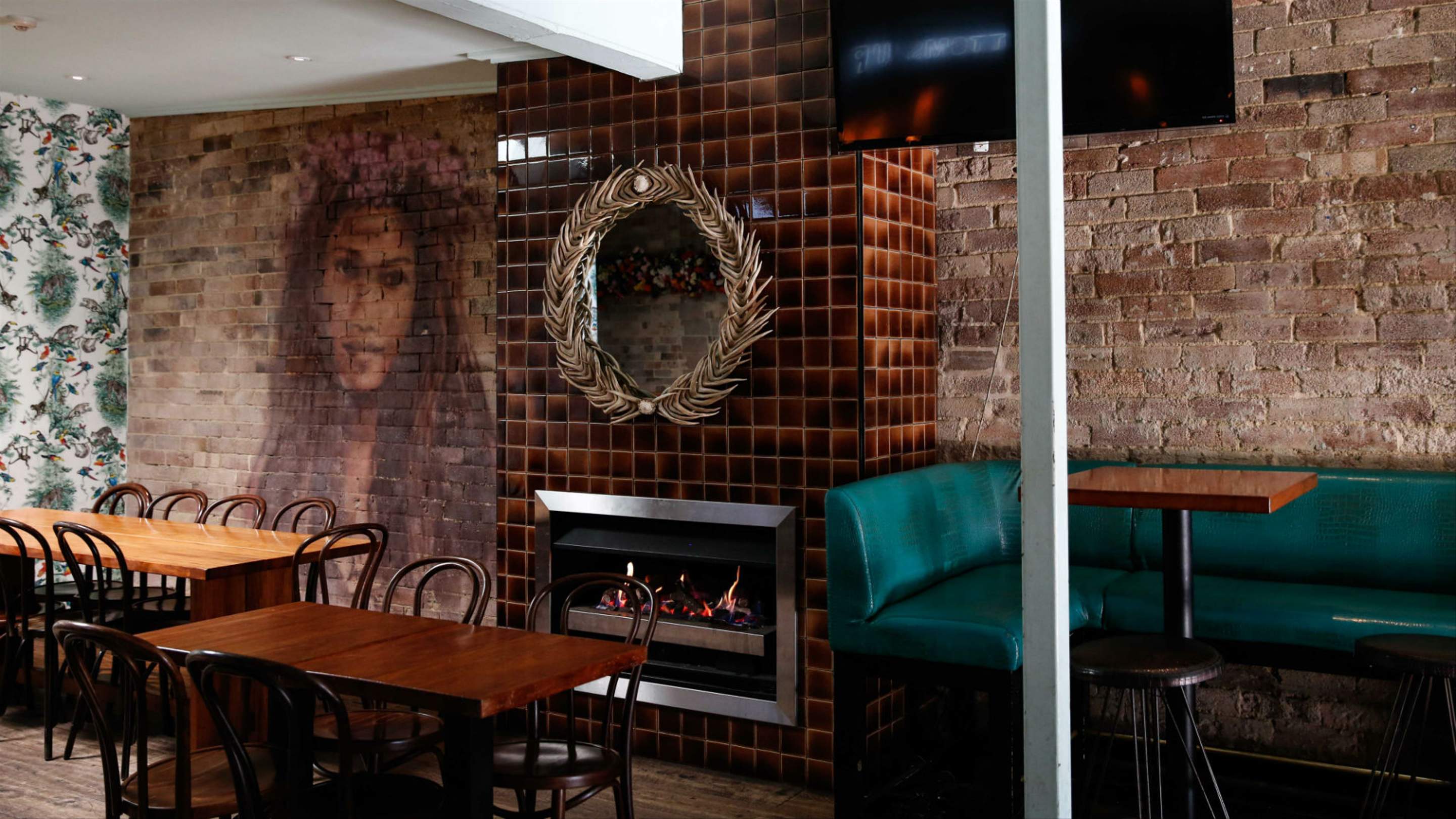 The Balmain Hotel, Balmain Review