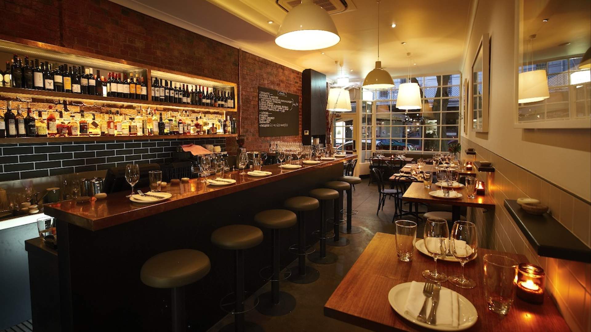Anada, Fitzroy Review