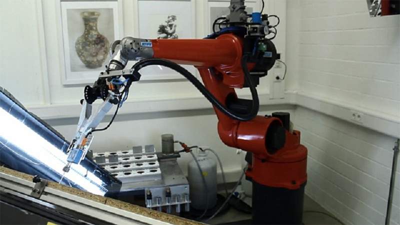 Introducing e-David: The Latest in Robotic Artists - Concrete Playground