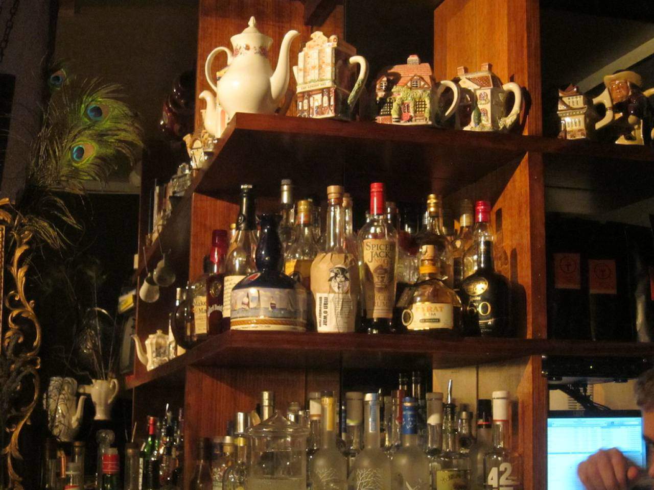 Alice, Te Aro Review