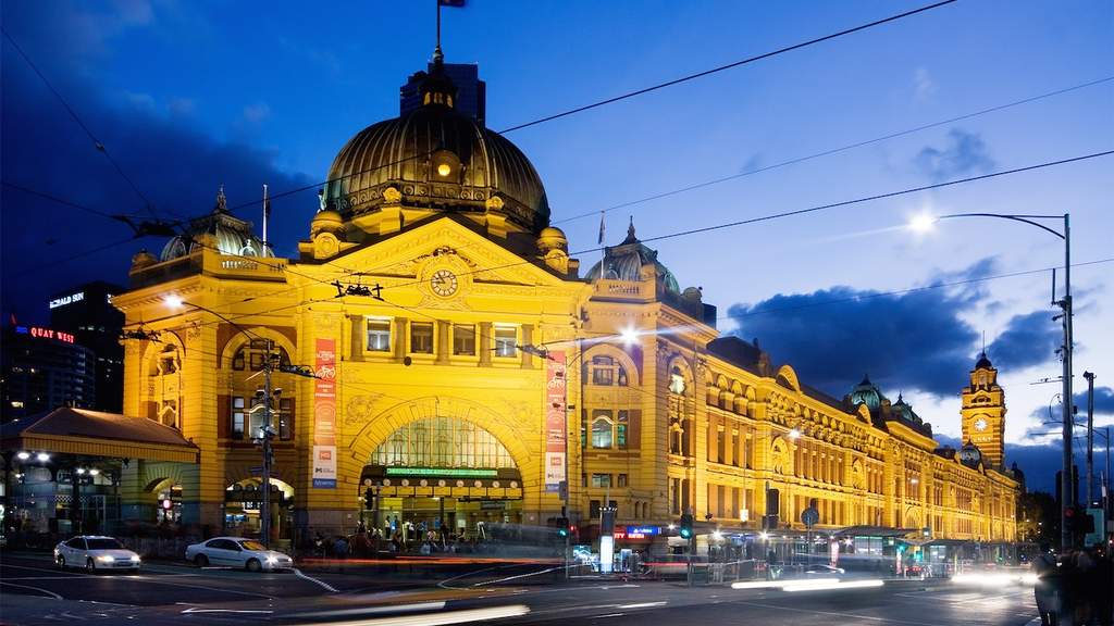 Flinders Street Station's Beautiful, Crumbling Ballroom Will Be Brought ...