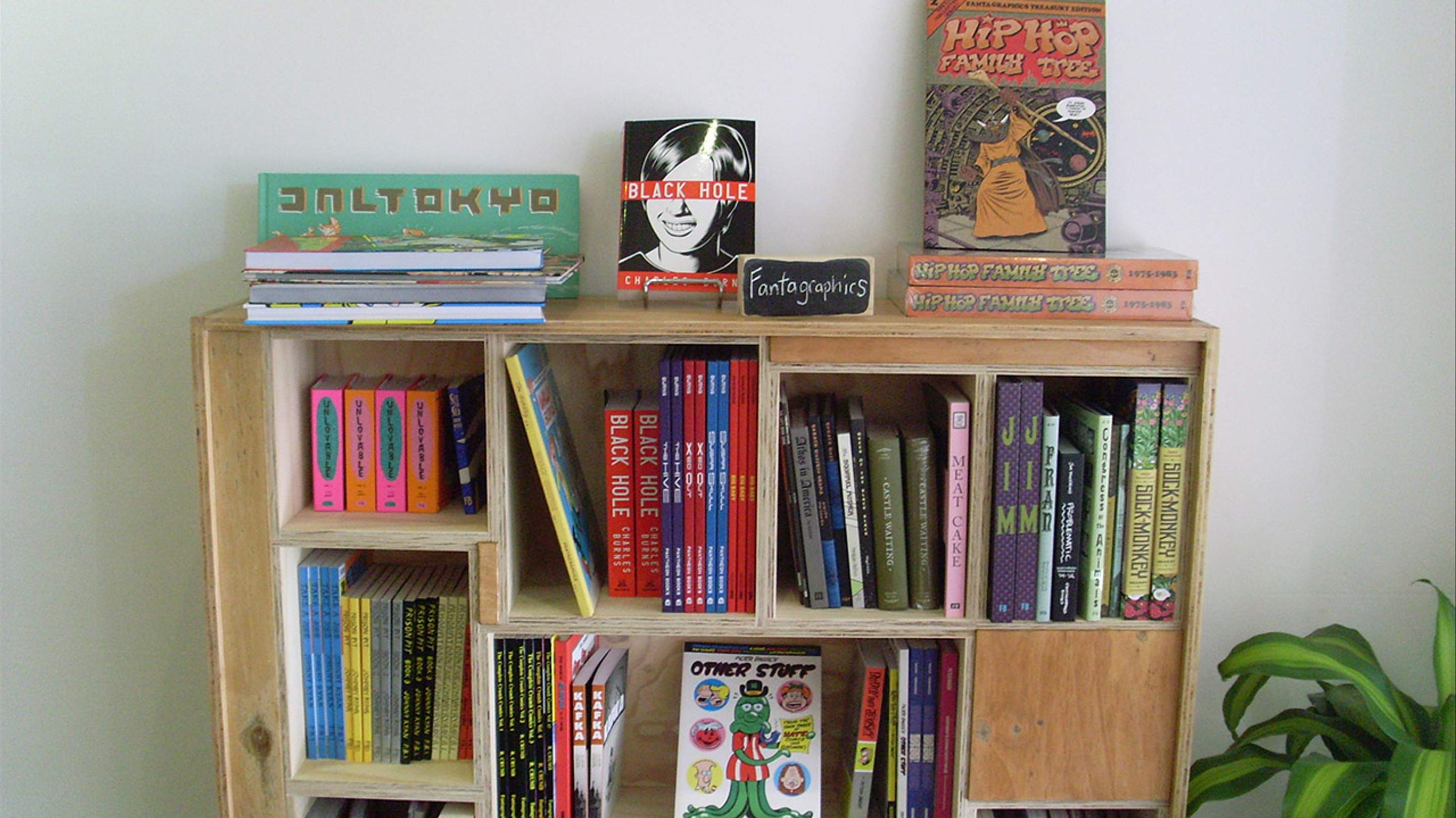 New Store Junky Comics Is a Space for More Than Just Buying Books ...