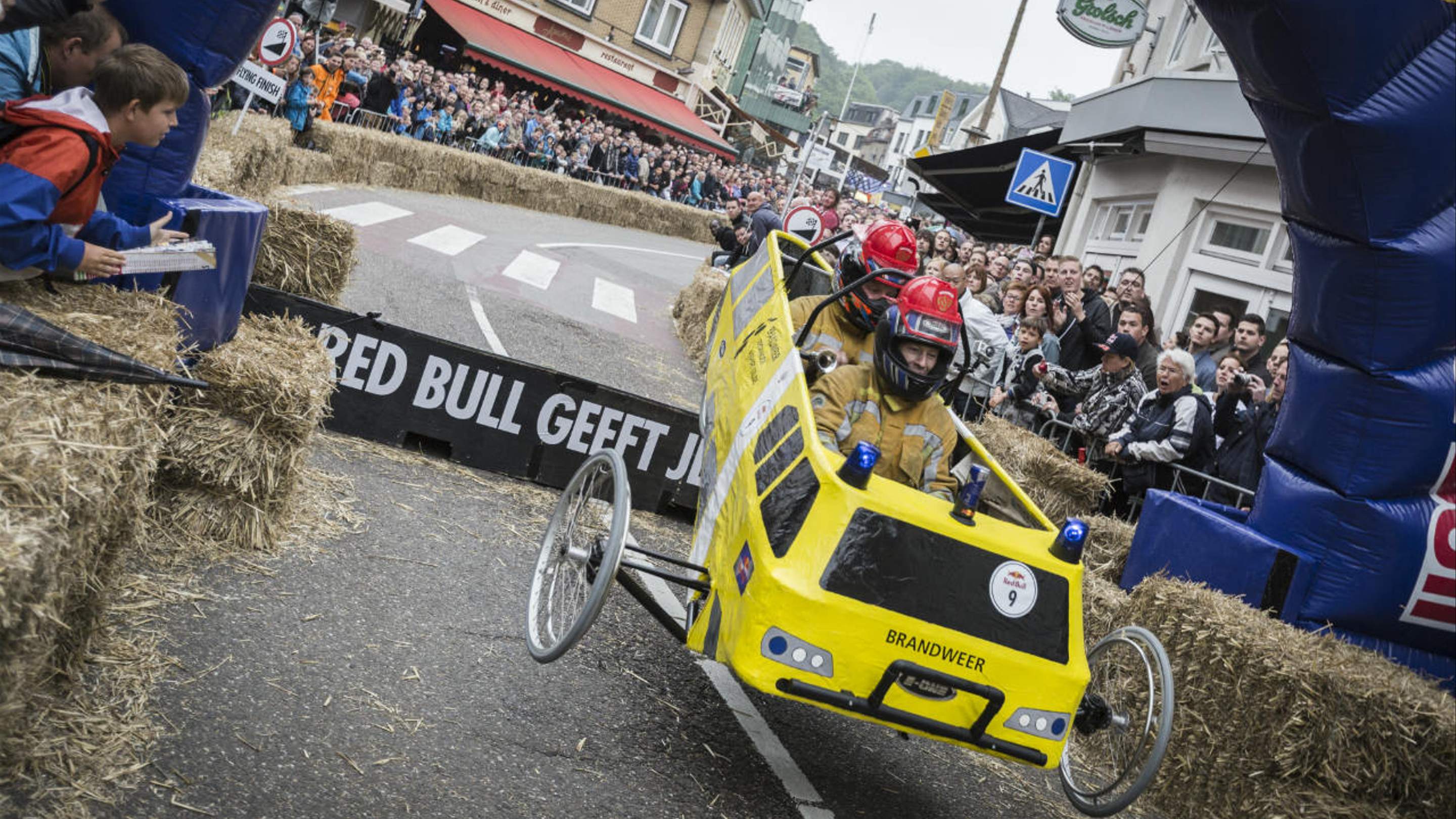 Red Bull Billy Cart Race 2015 - Concrete Playground