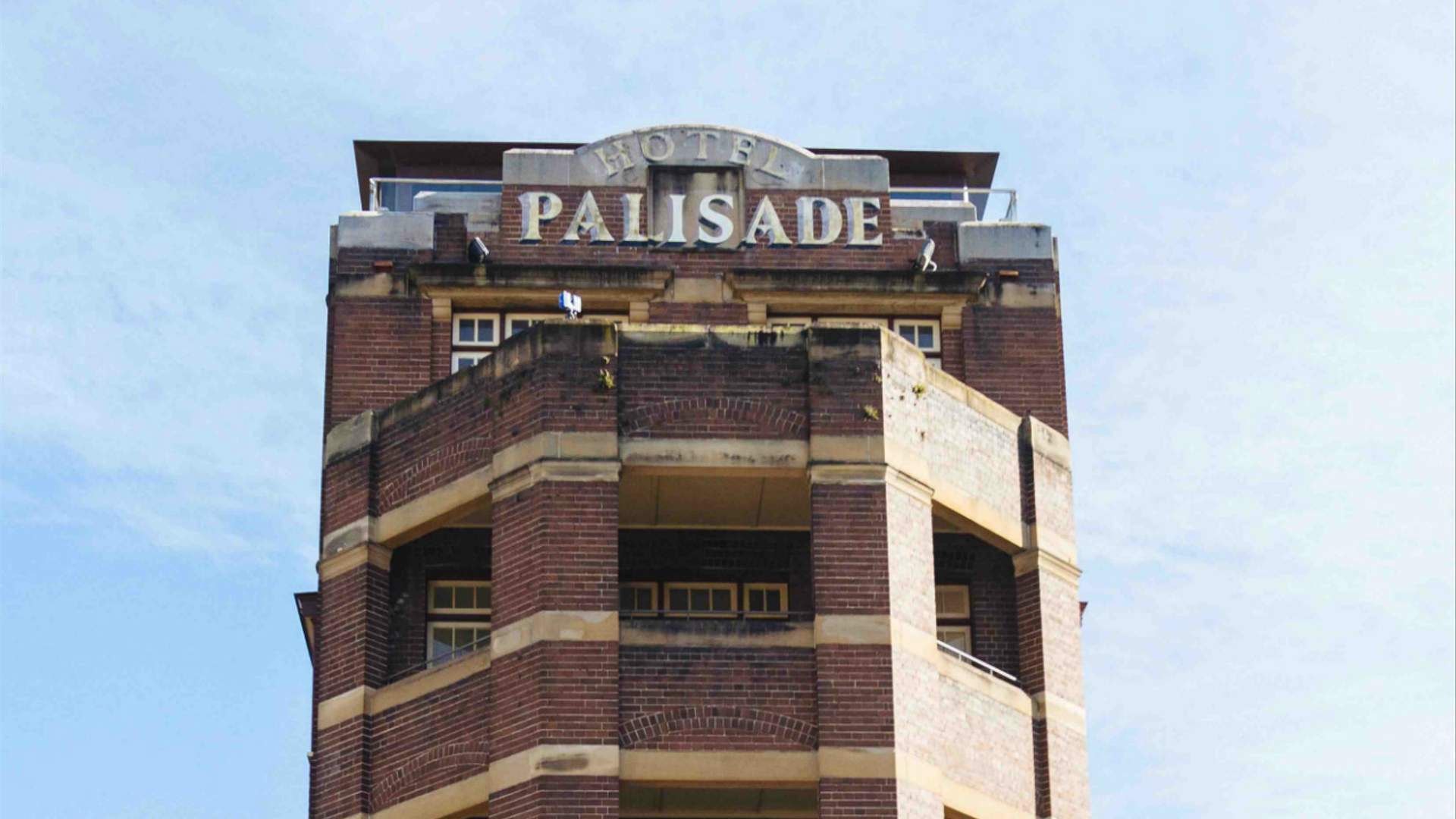 Sydney's Historic Hotel Palisade Is Up for Sale - Concrete Playground