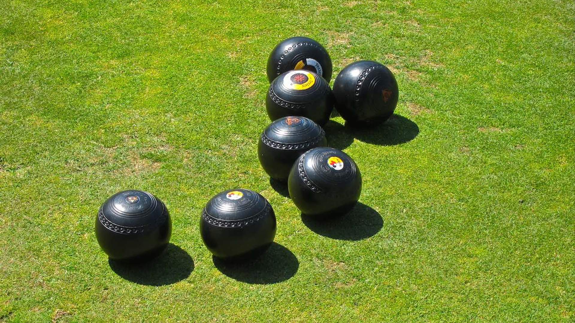 Bowls with Mates in Fitzroy - Concrete Playground