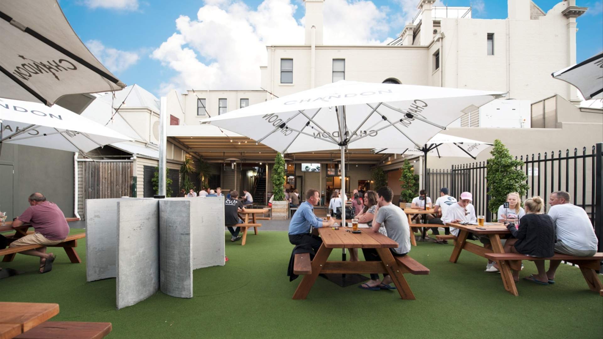 Auburn Hotel, Hawthorn East Review