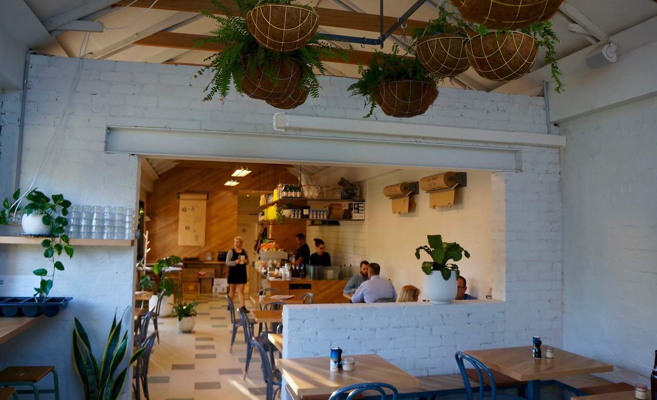 Short Straw, Hawthorn Review