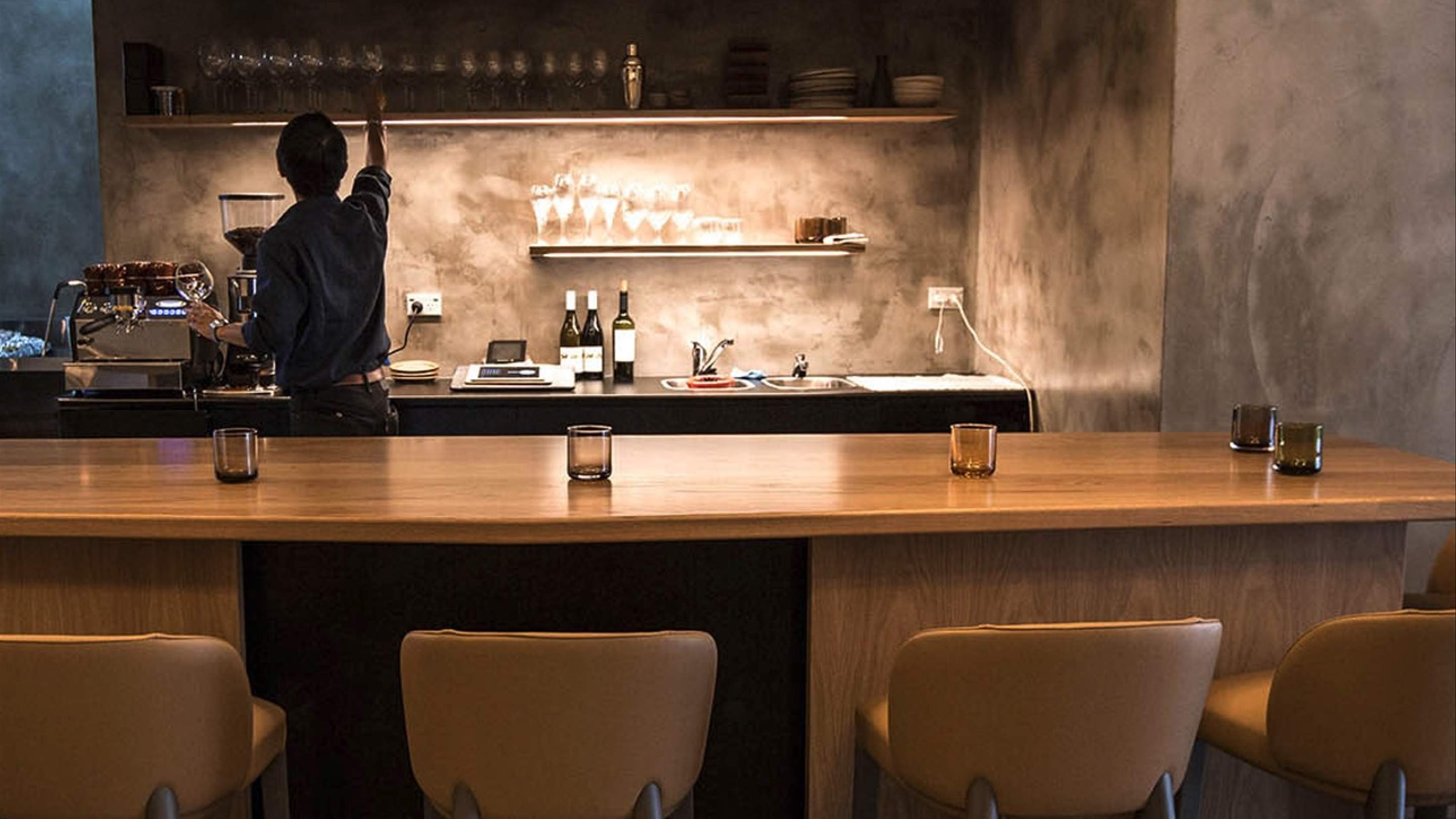 Amaru, Armadale Review