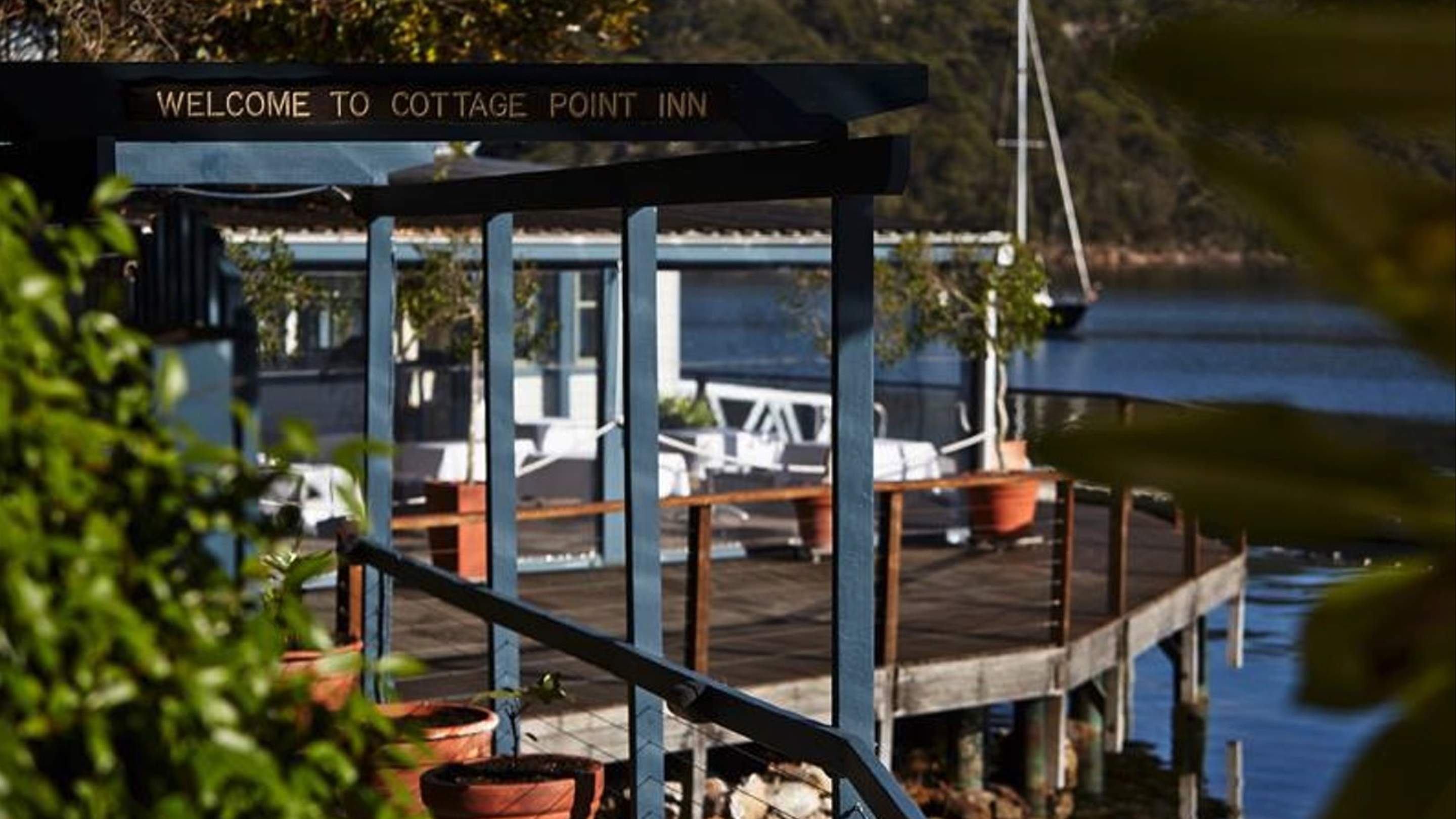 Cottage Point Inn, Cottage Point Review