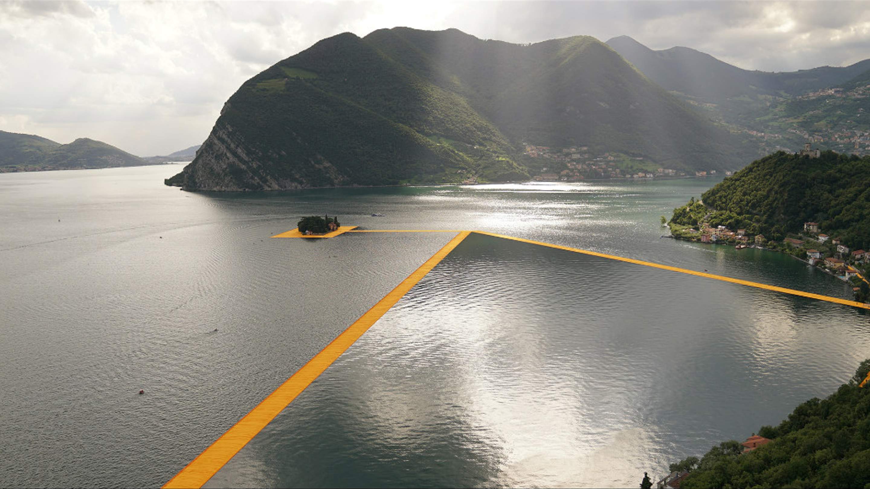 This Incredible Public Installation Lets You Walk on Water Across an ...