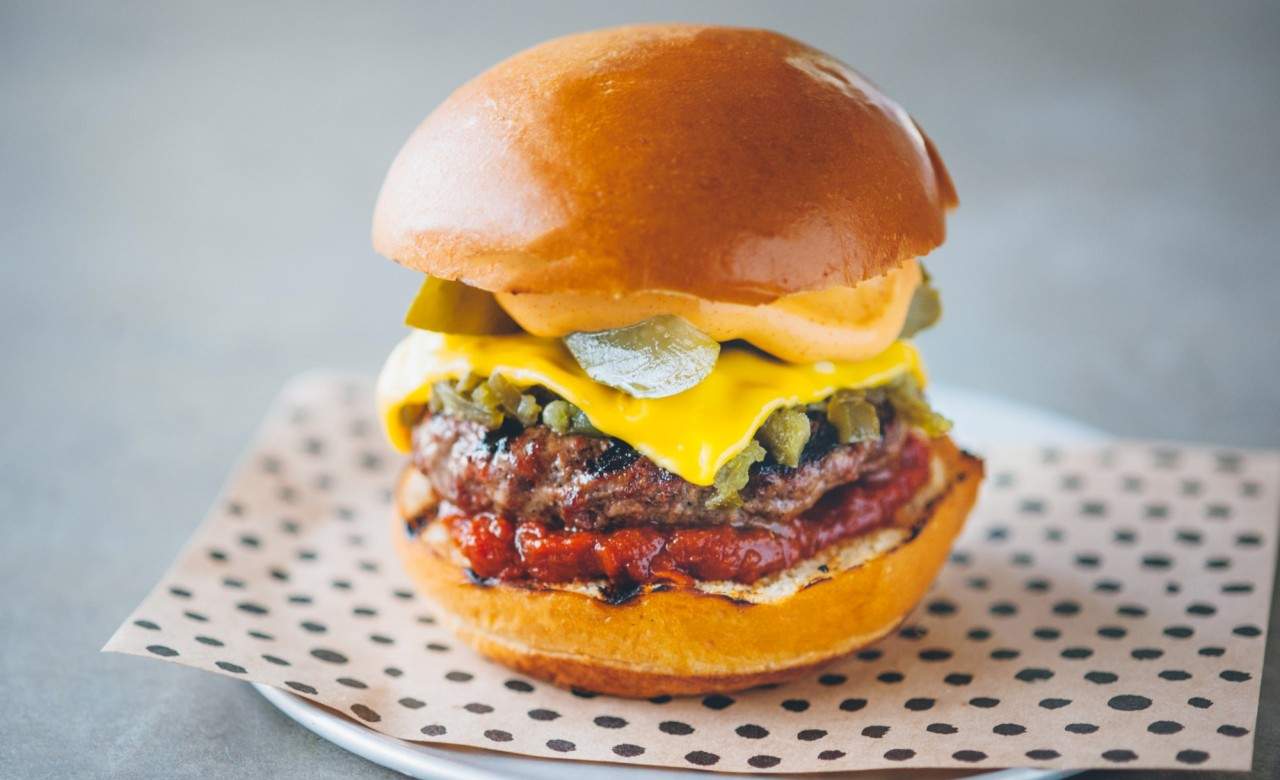 Chur Burger's Cheeseburger Eating Competition - Concrete Playground