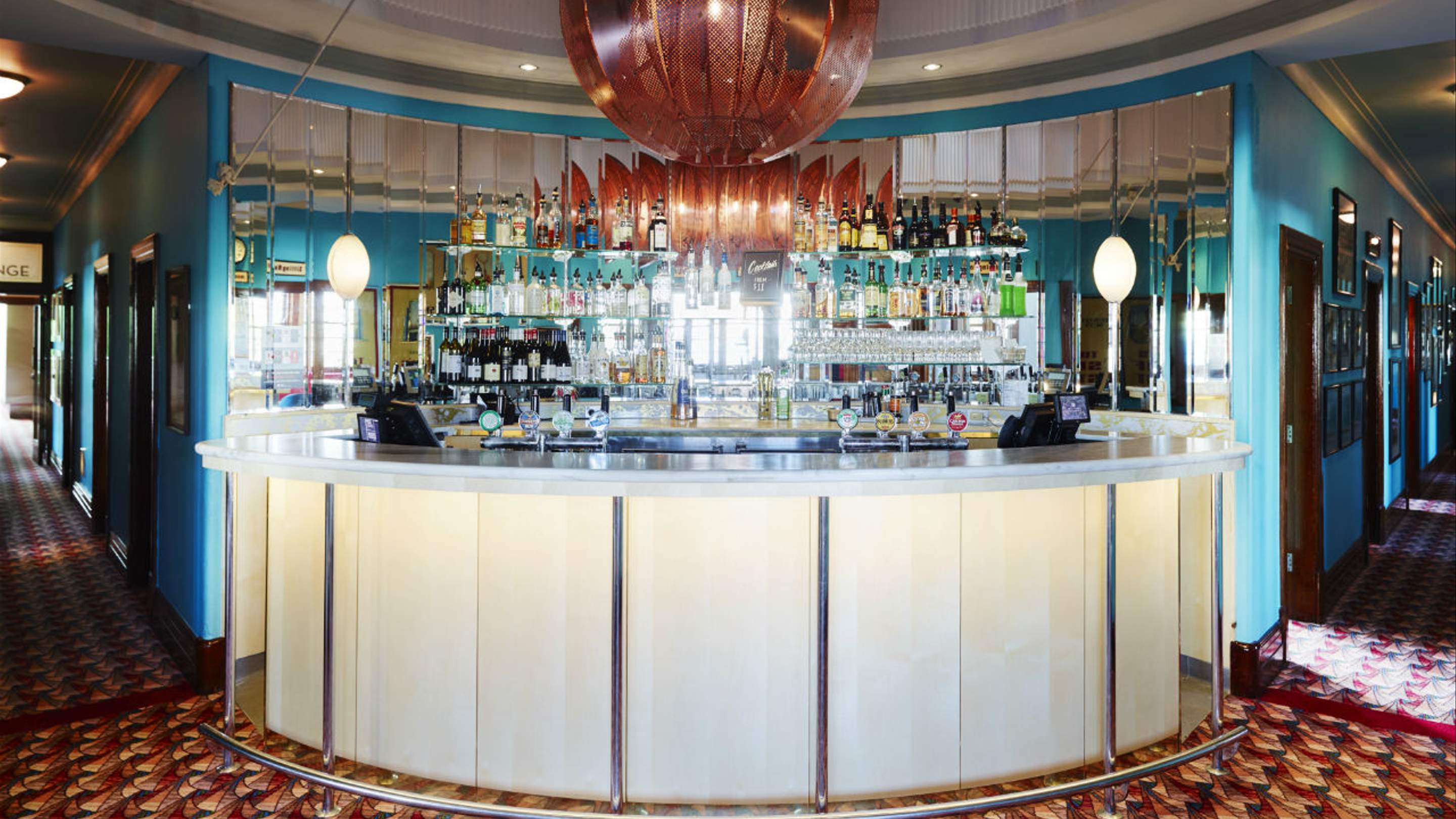 The Oaks Hotel, Neutral Bay Review