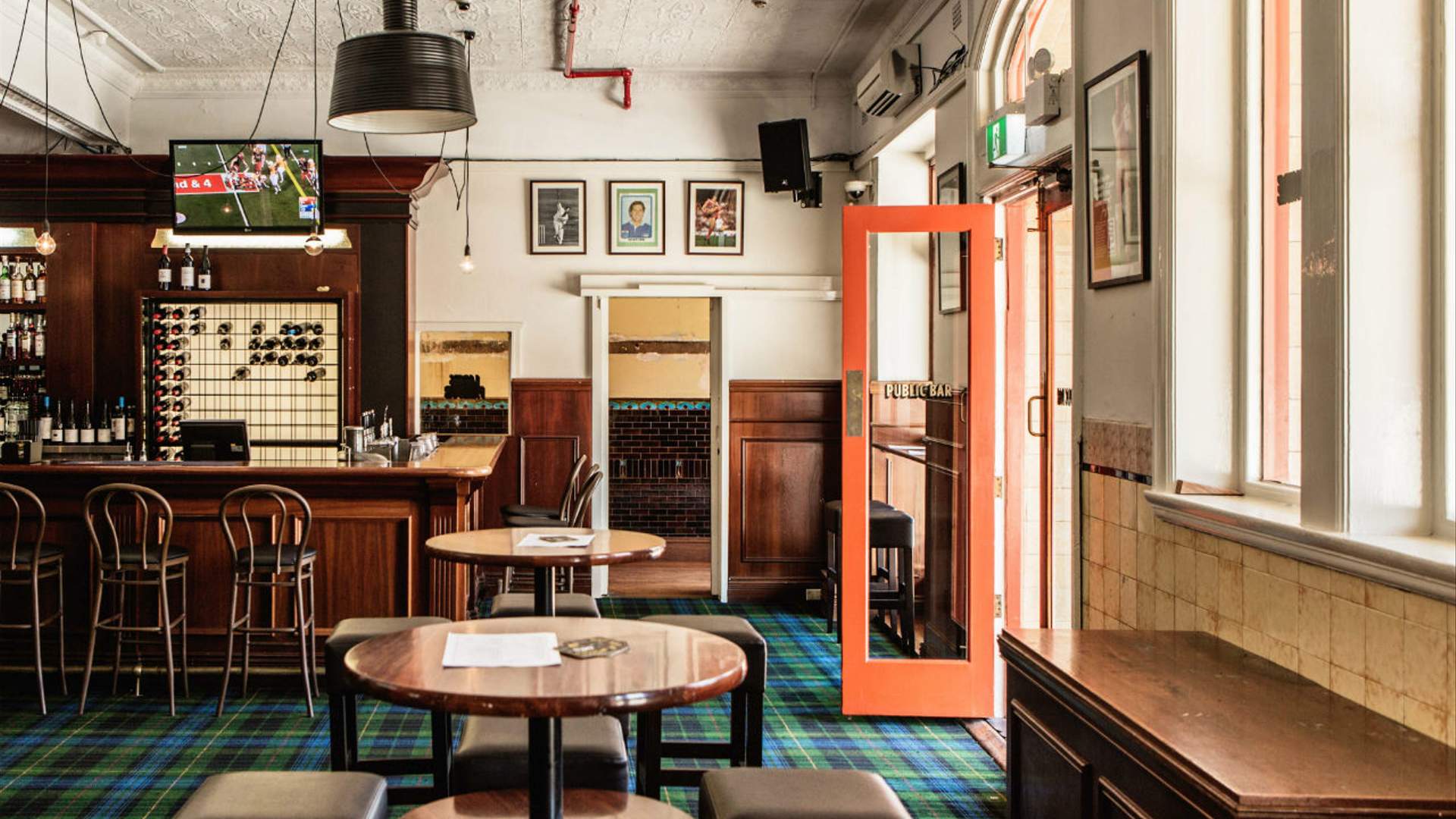 The Lady Hampshire, Camperdown Review