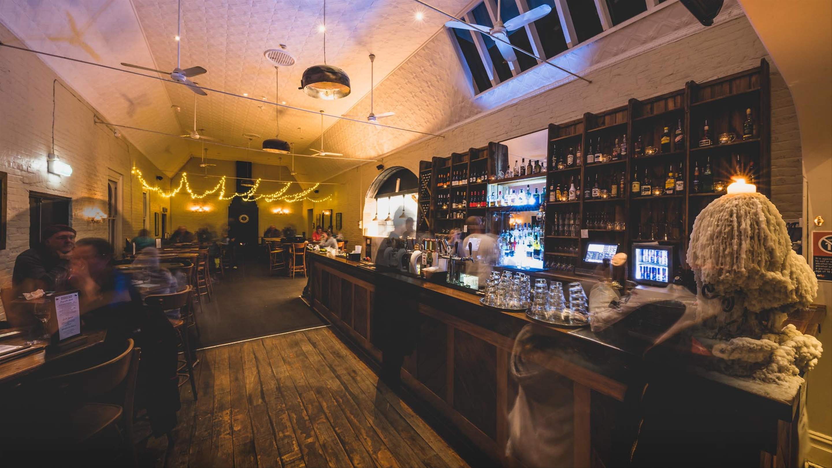 Church Bar, Bathurst Review