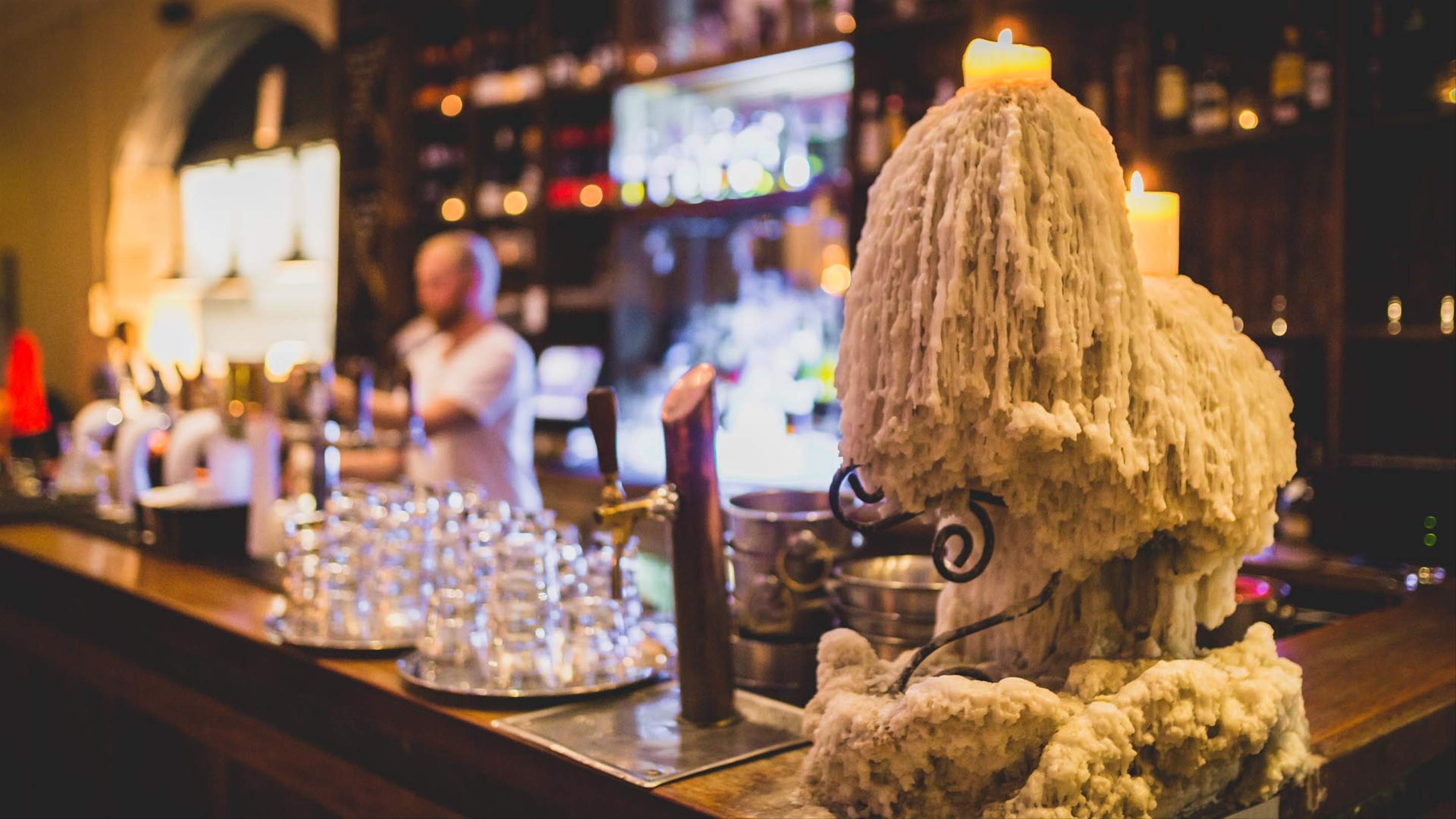 Church Bar, Bathurst Review