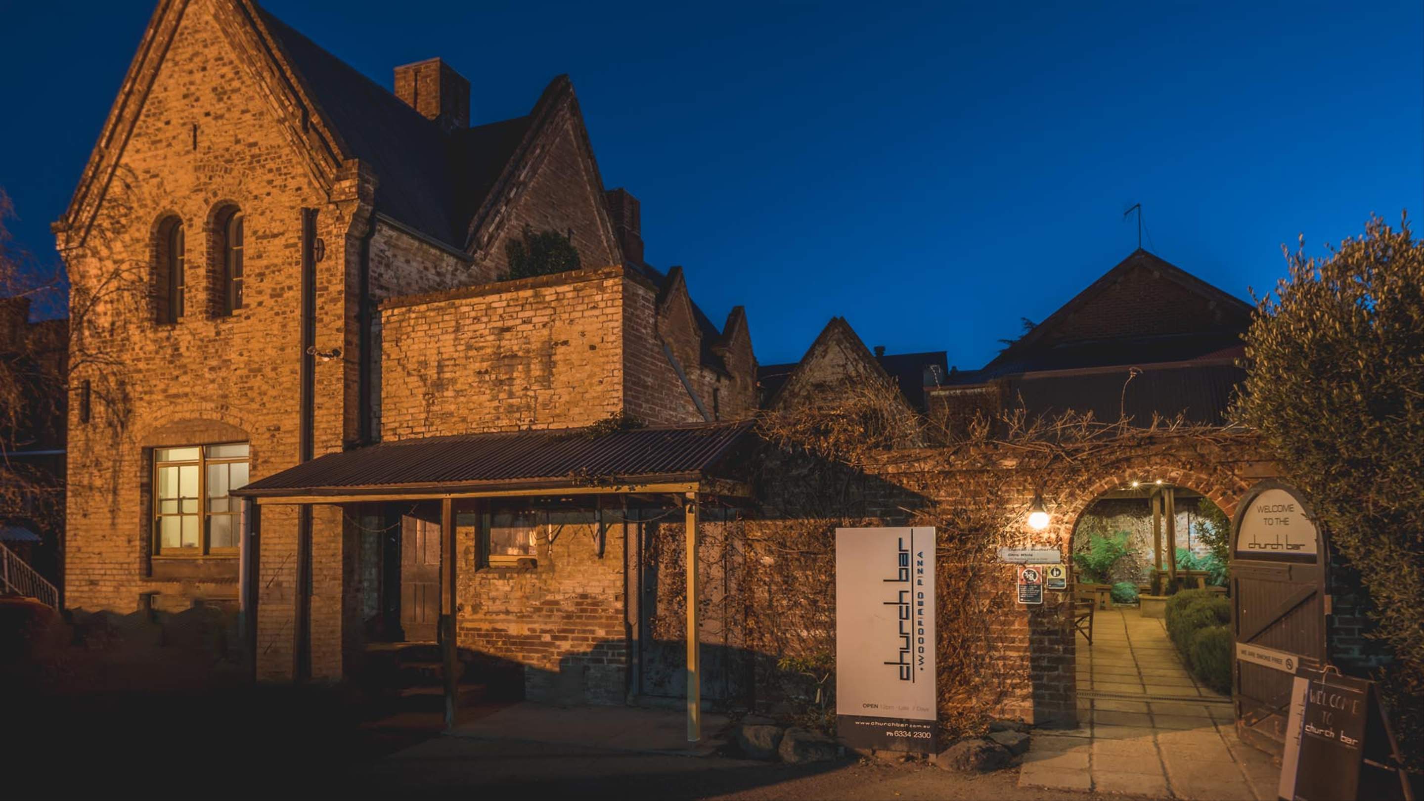 Church Bar, Bathurst Review