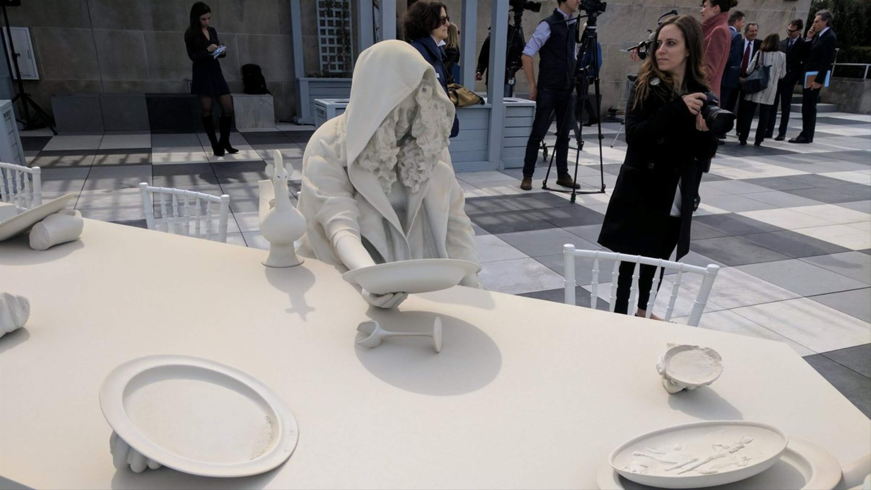 NYC's Metropolitan Museum of Art Has Installed a Surreal Rooftop Dinner ...