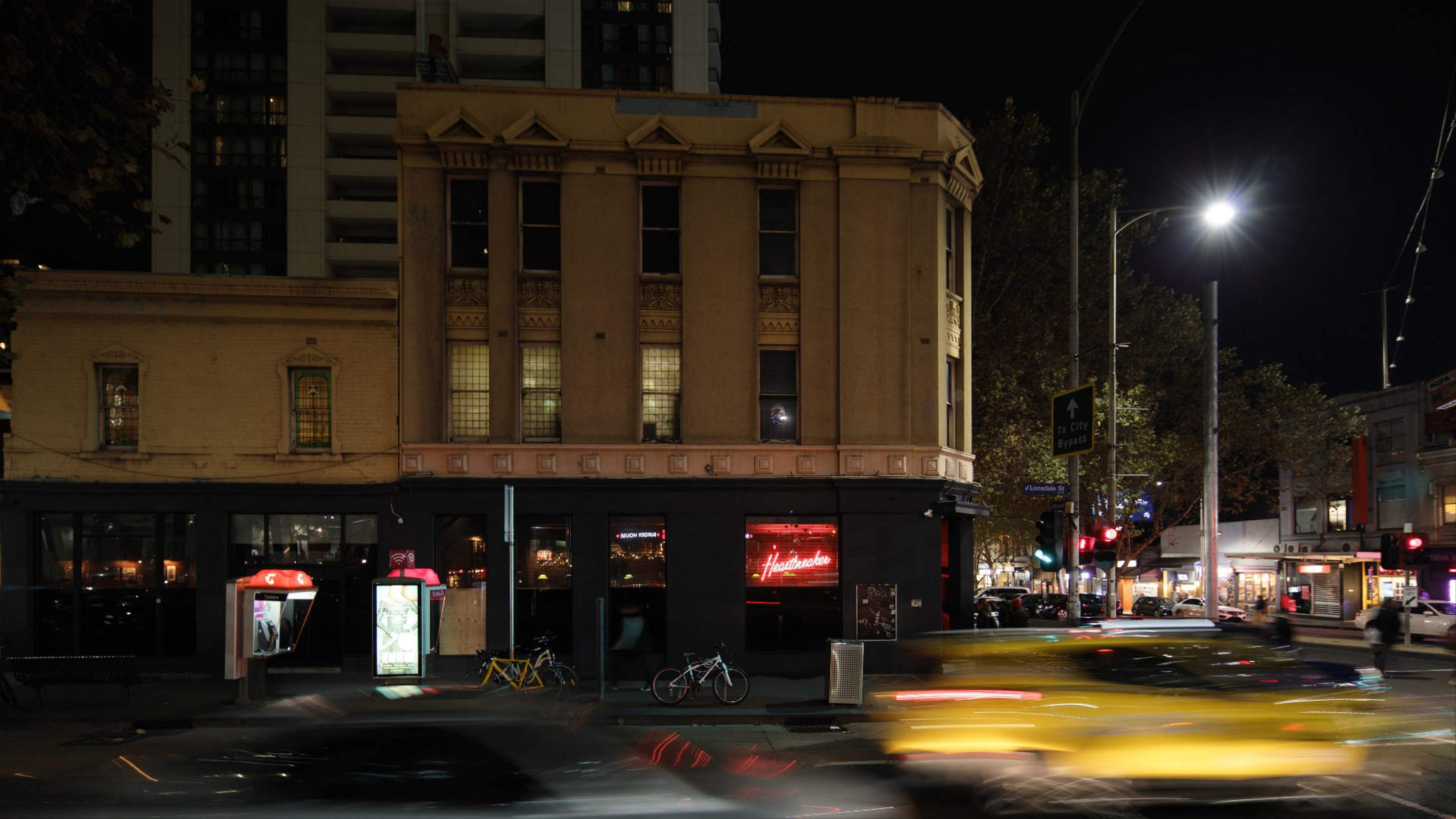 Heartbreaker, Melbourne Review