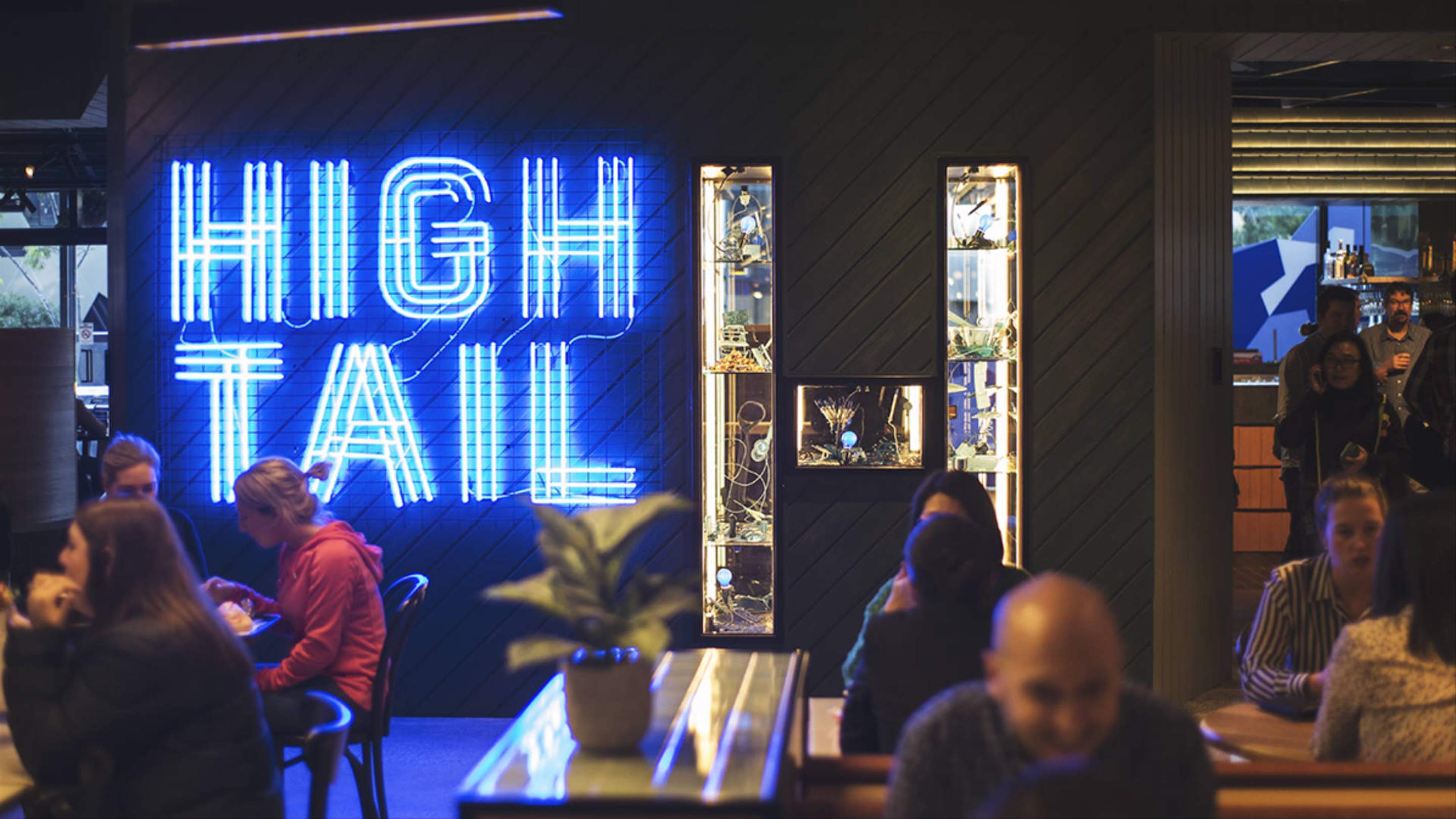 Hightail, Docklands Review