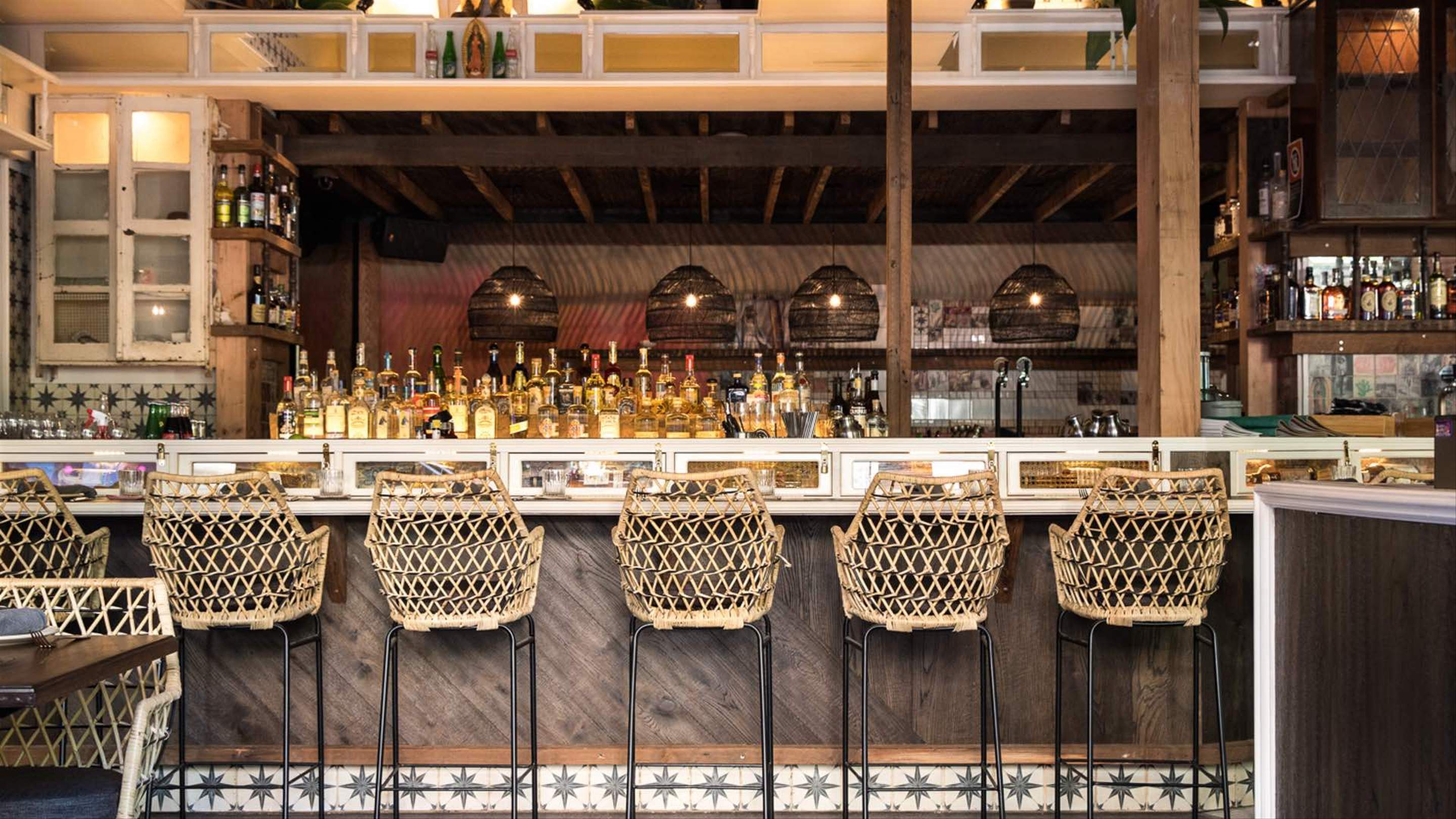 Chula, Potts Point Review