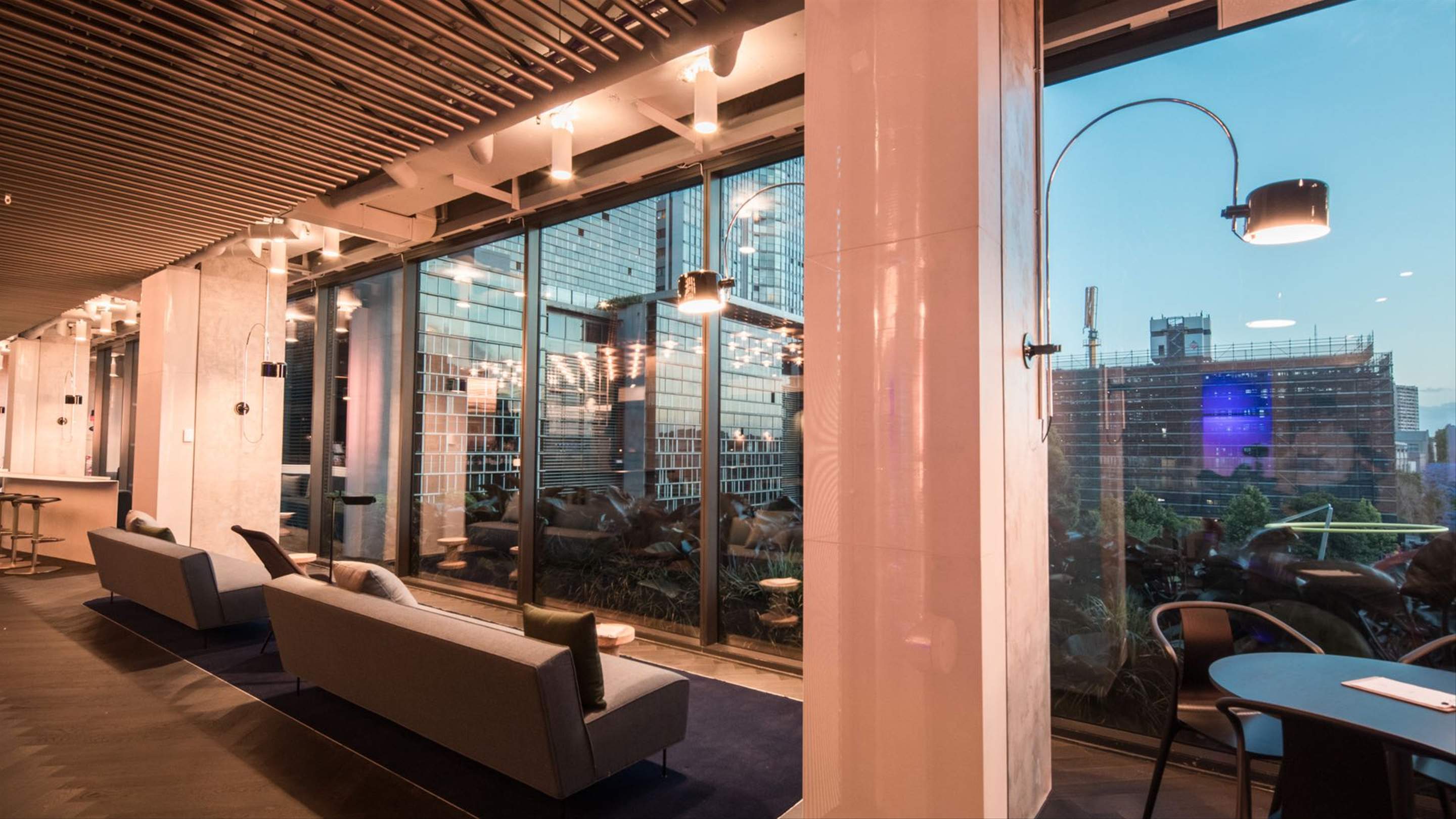 Palace Central Bar, Chippendale Review
