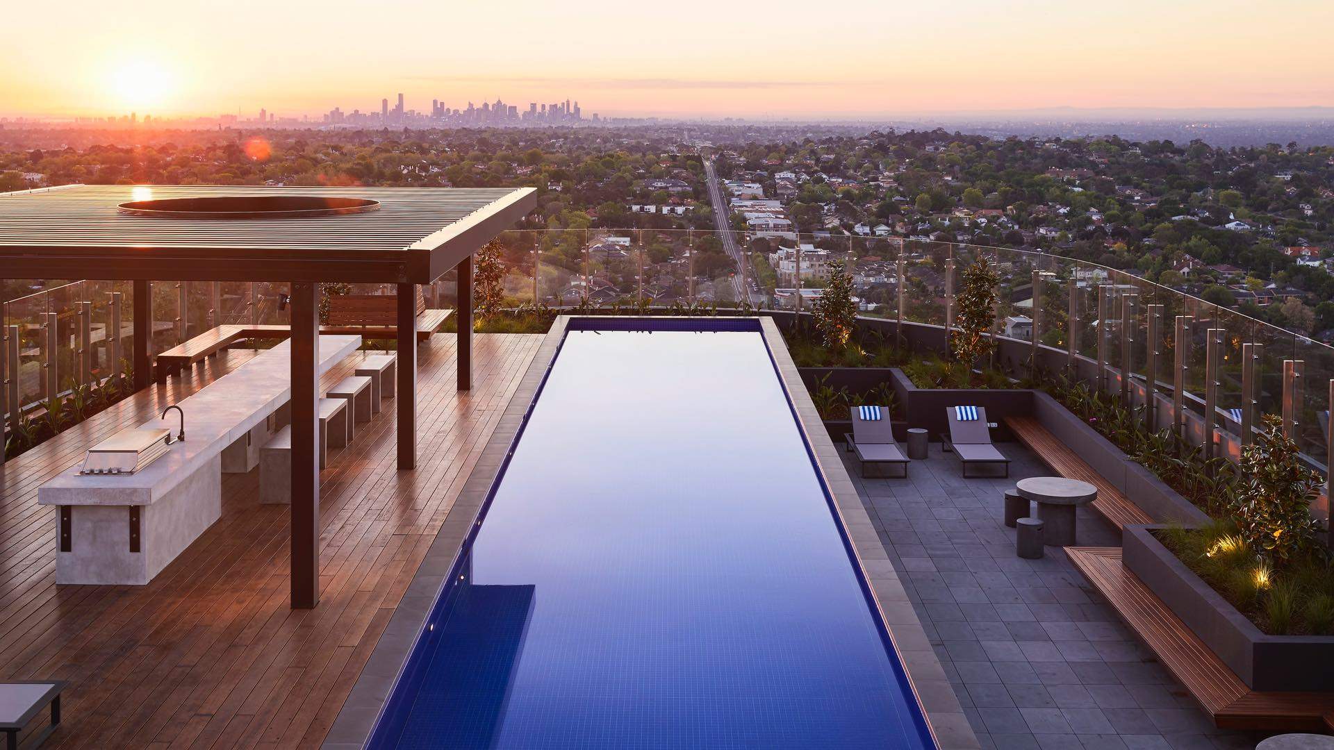 Six Stunning Swimming Spots In and Around Melbourne to Cool Off In This ...