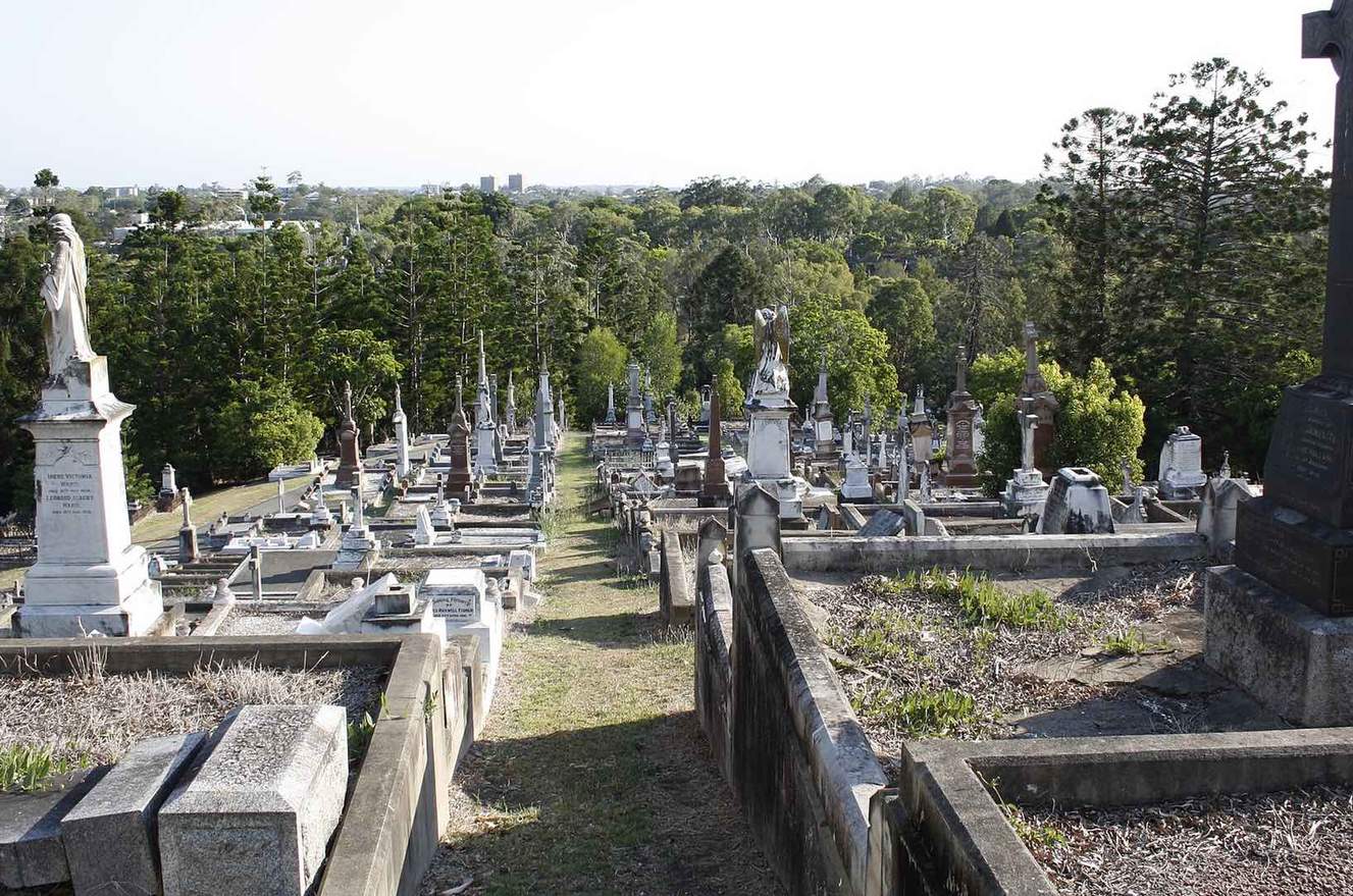 Visit Ghosts at Toowong Cemetery - Concrete Playground