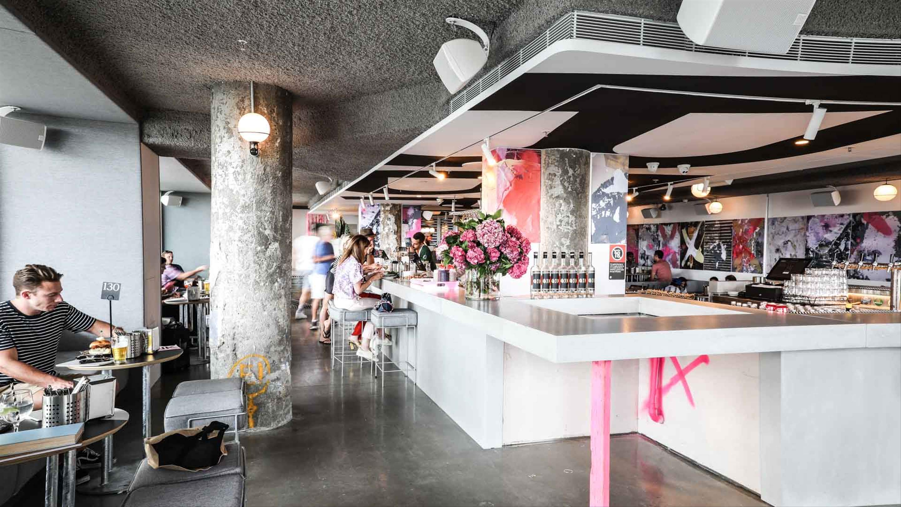 A Look Inside the Icebergs Team's New 80s-Inspired Beachside Pub Bondi ...