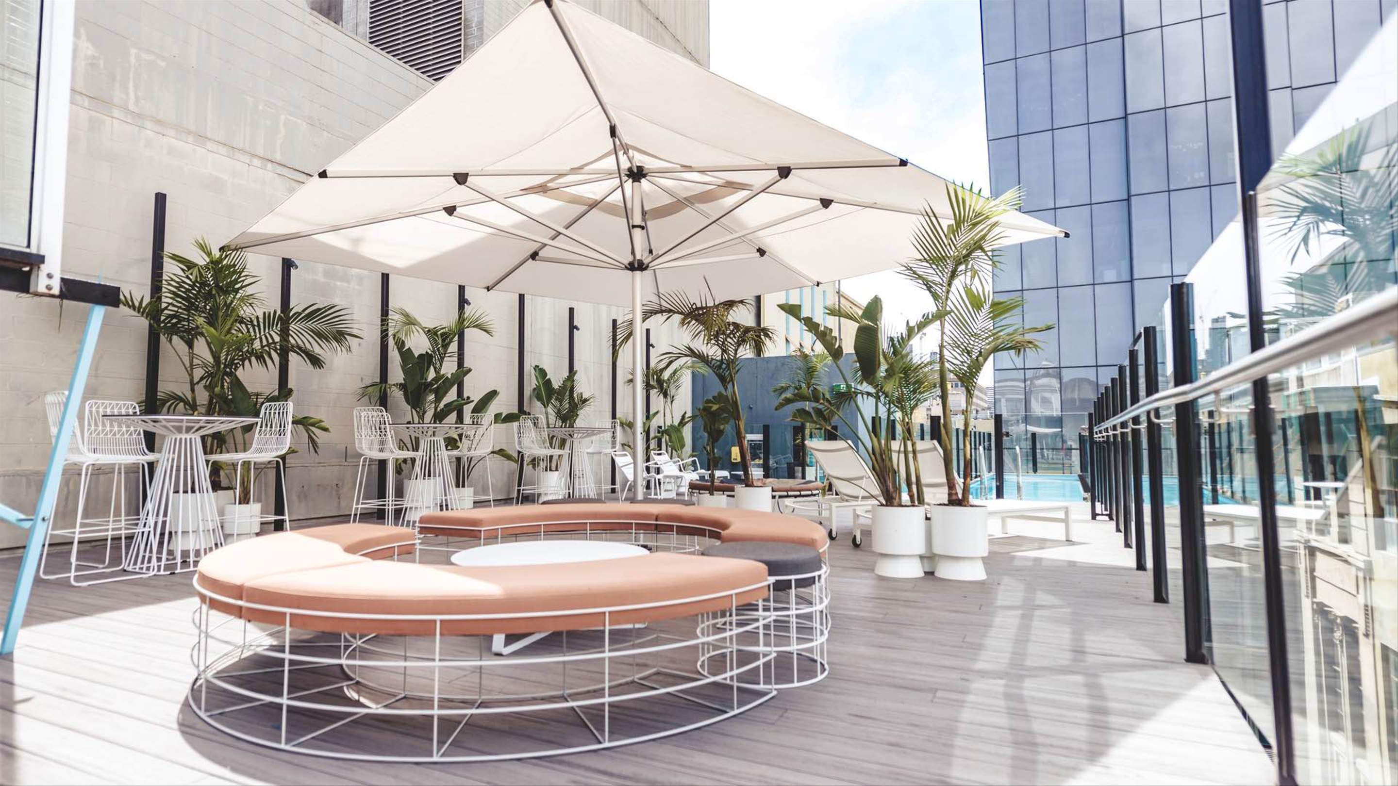 Adelphi Hotel Pool & Deck, Melbourne Review