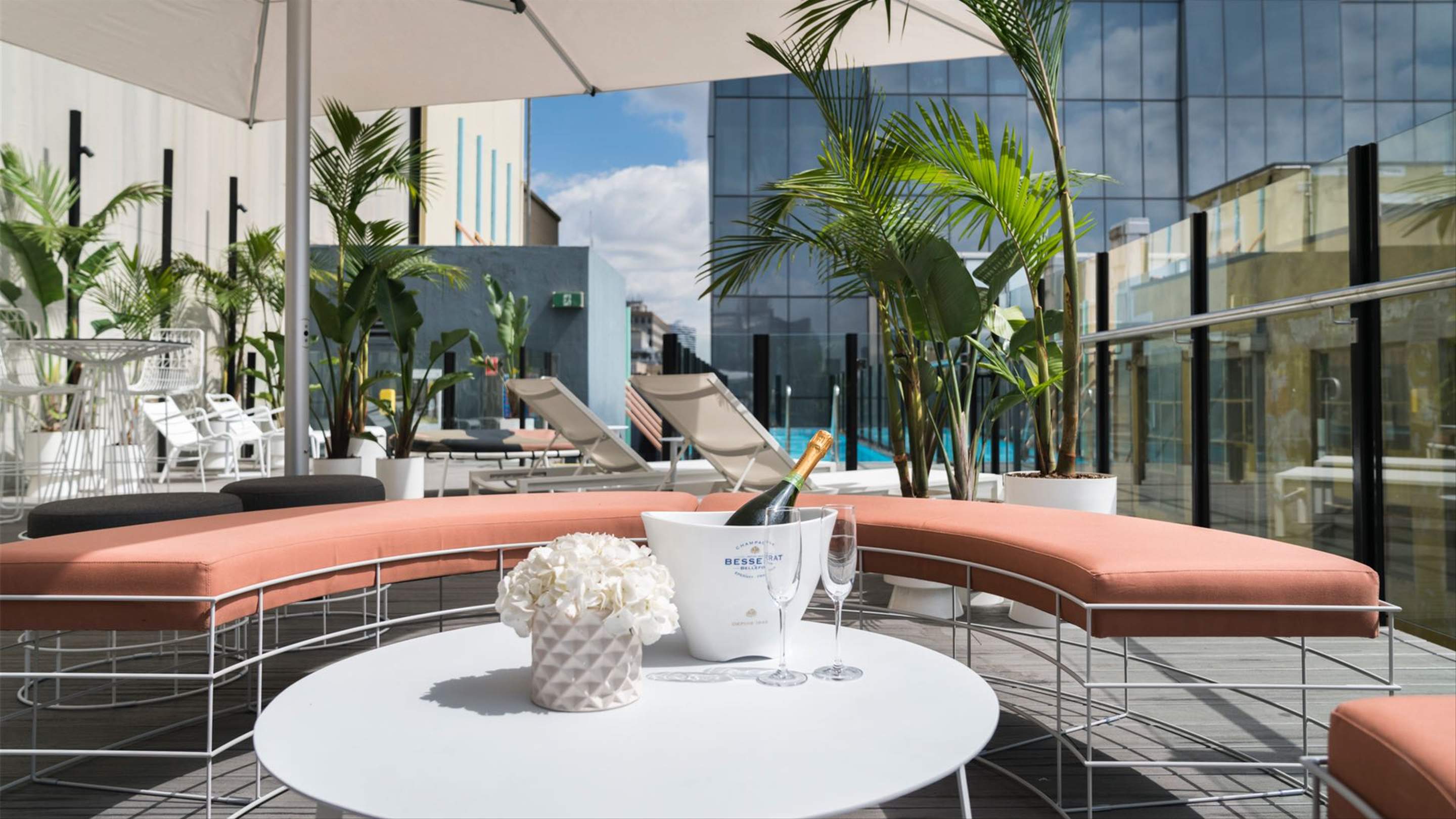 Adelphi Hotel Pool & Deck, Melbourne Review