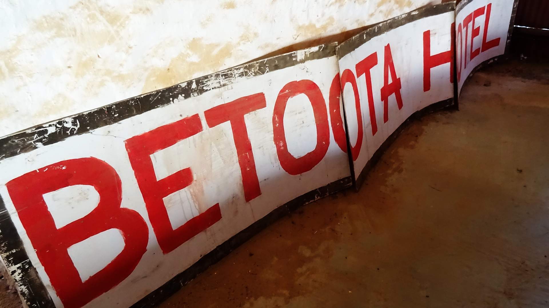 Outback Queensland's Iconic Betoota Hotel Is Set to Reopen - Concrete ...