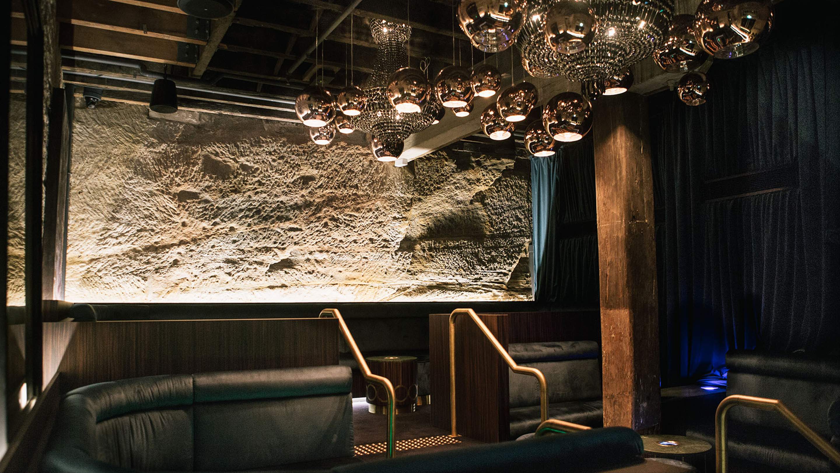 Solera Is Barangaroo's Luxe New Small Bar With a Decadent Drinks List ...