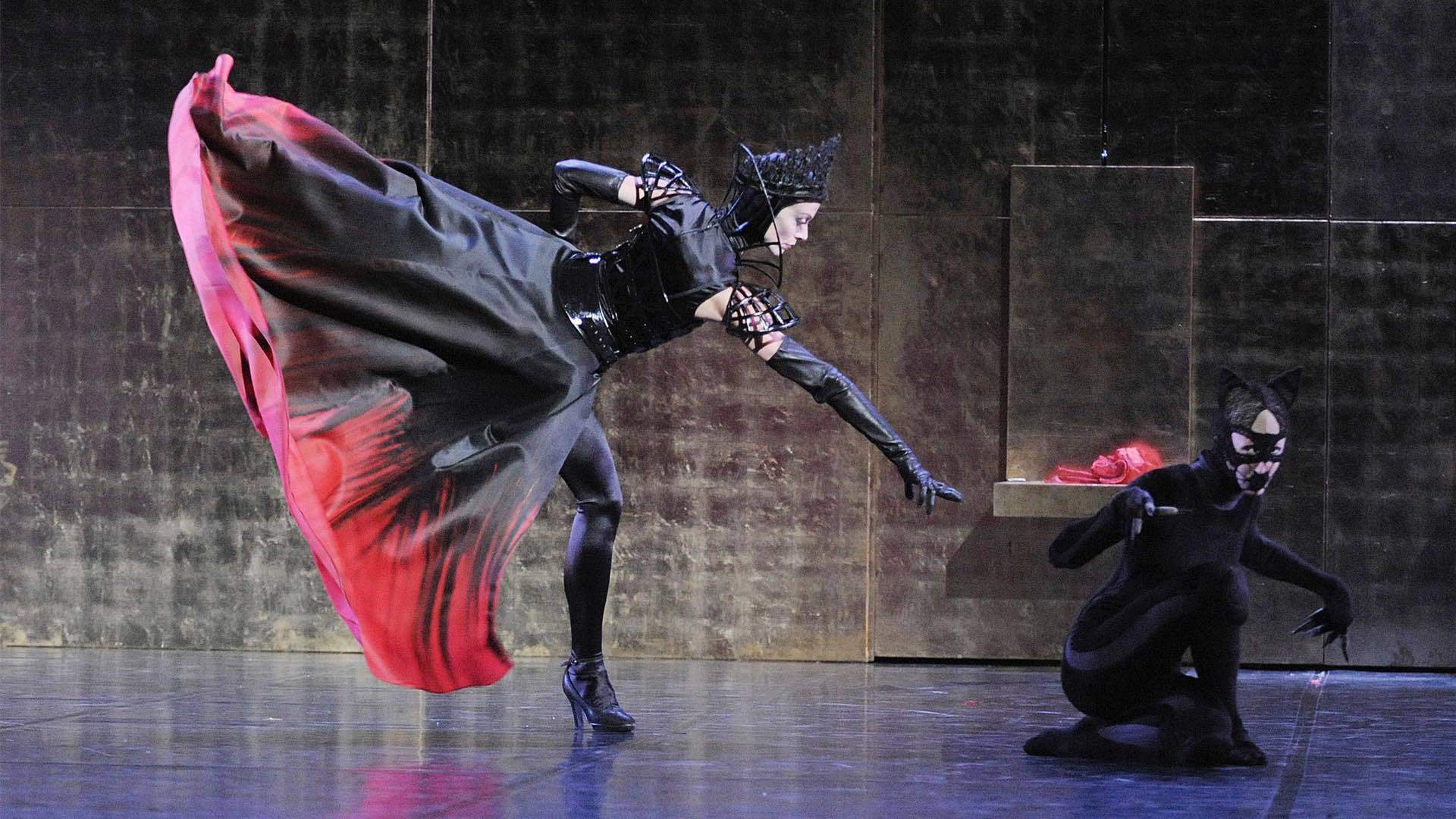 A Stunningly Sinister Ballet Adaptation of 'Snow White' Is Coming to ...