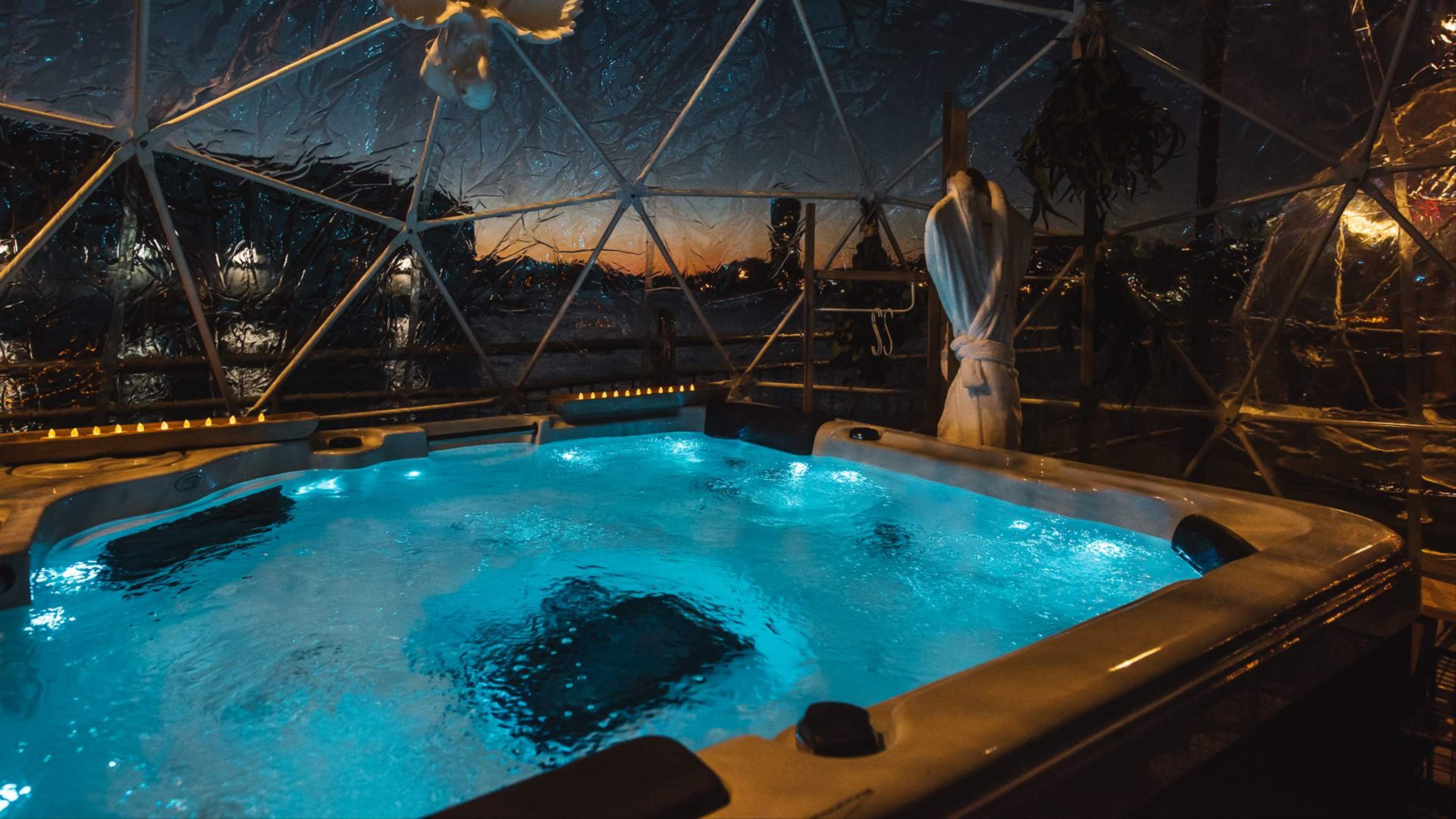 Igloos on the Pier - Concrete Playground