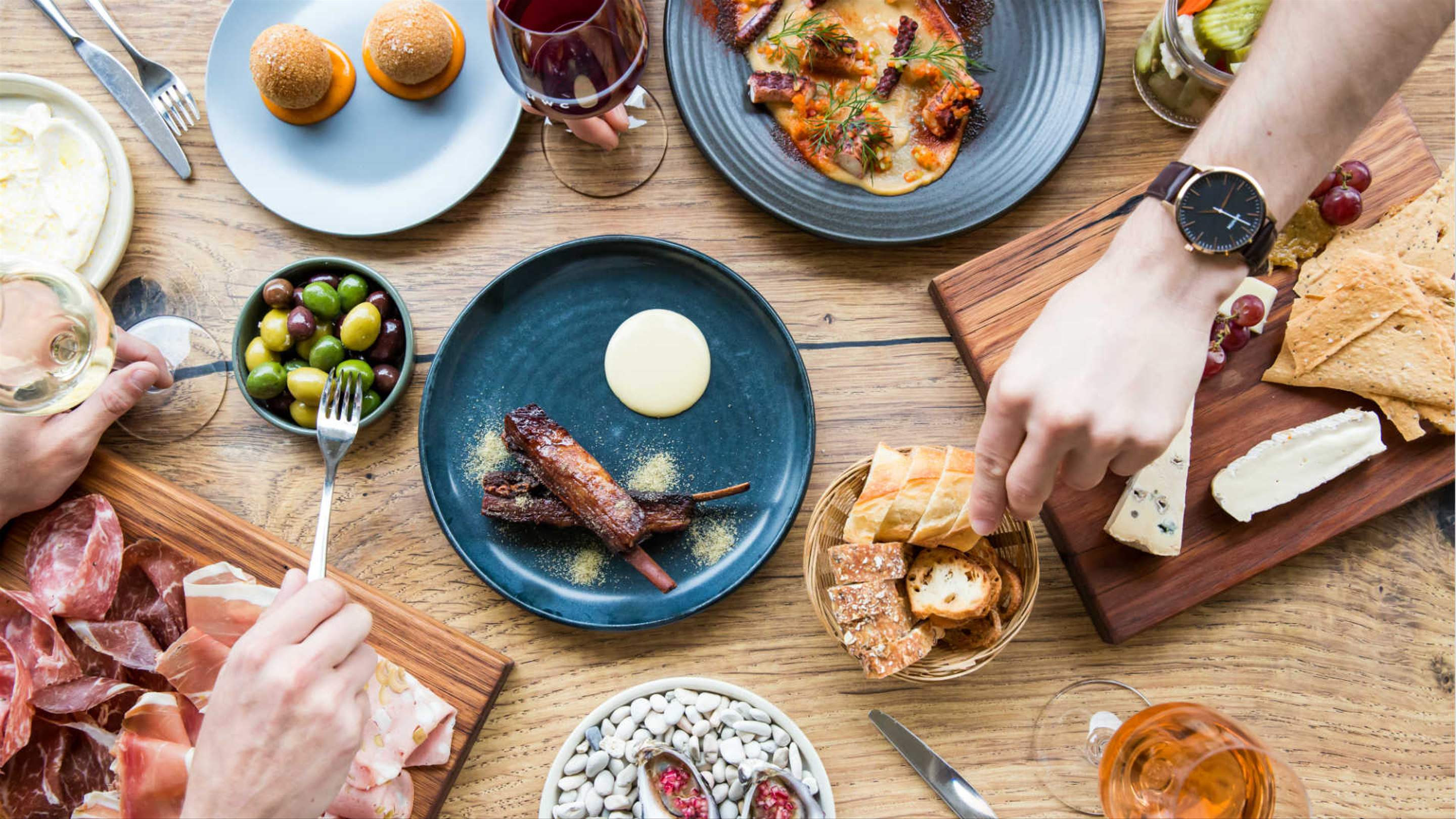 Hampton Wine Co., Hampton Review