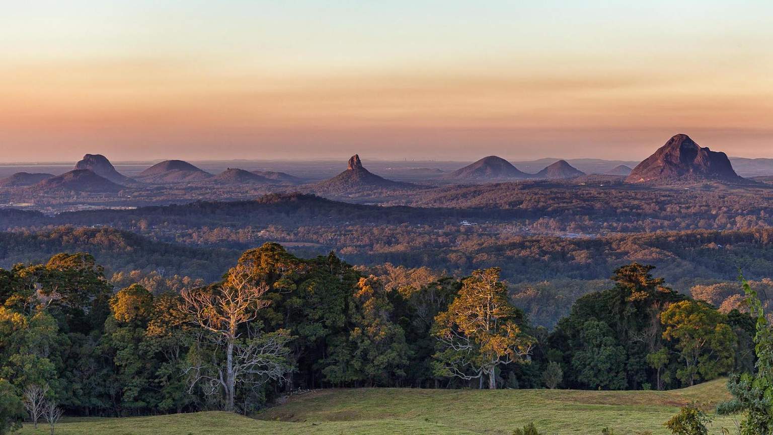 Ten Country Towns Near Brisbane You Should Day Trip to This Winter ...