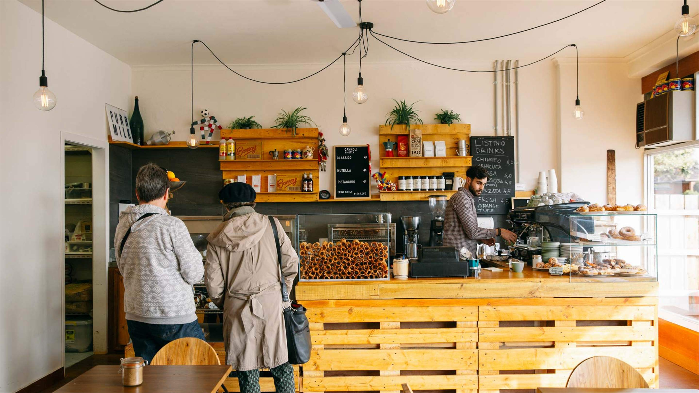 Cannoli Bar, Avondale Heights Review