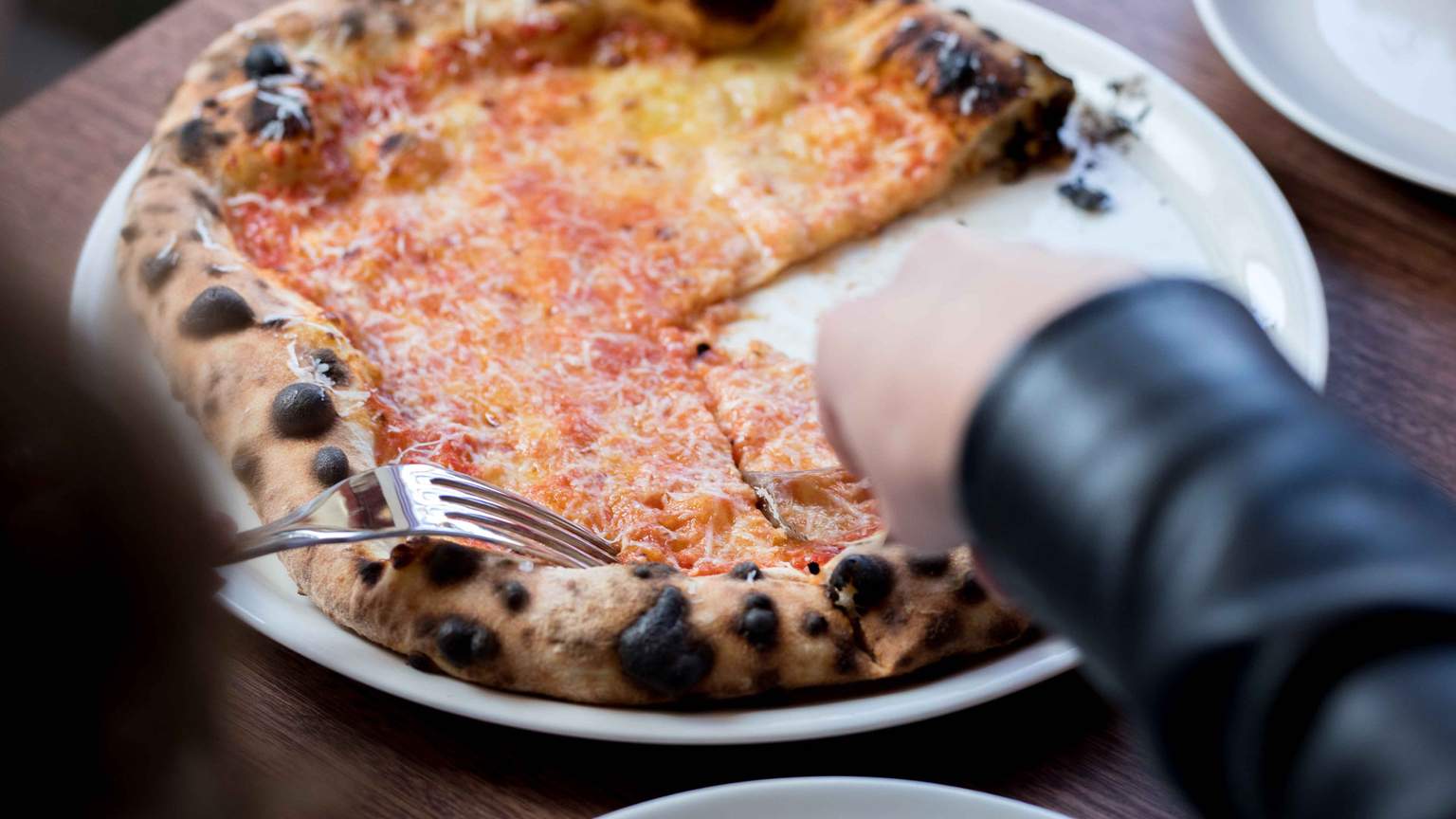 Capitano, Carlton Review