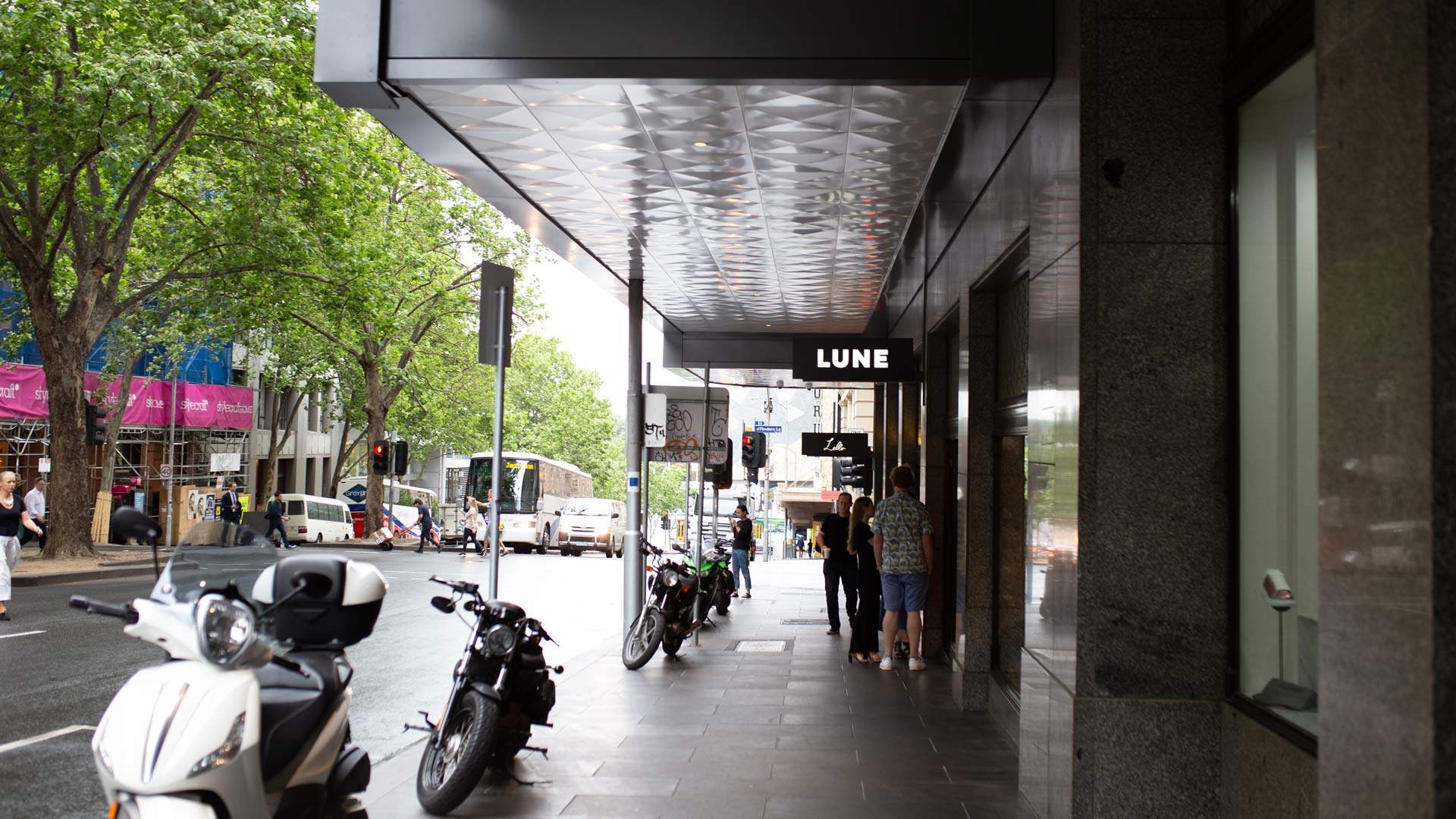 Lune Croissanterie CBD, Melbourne Review