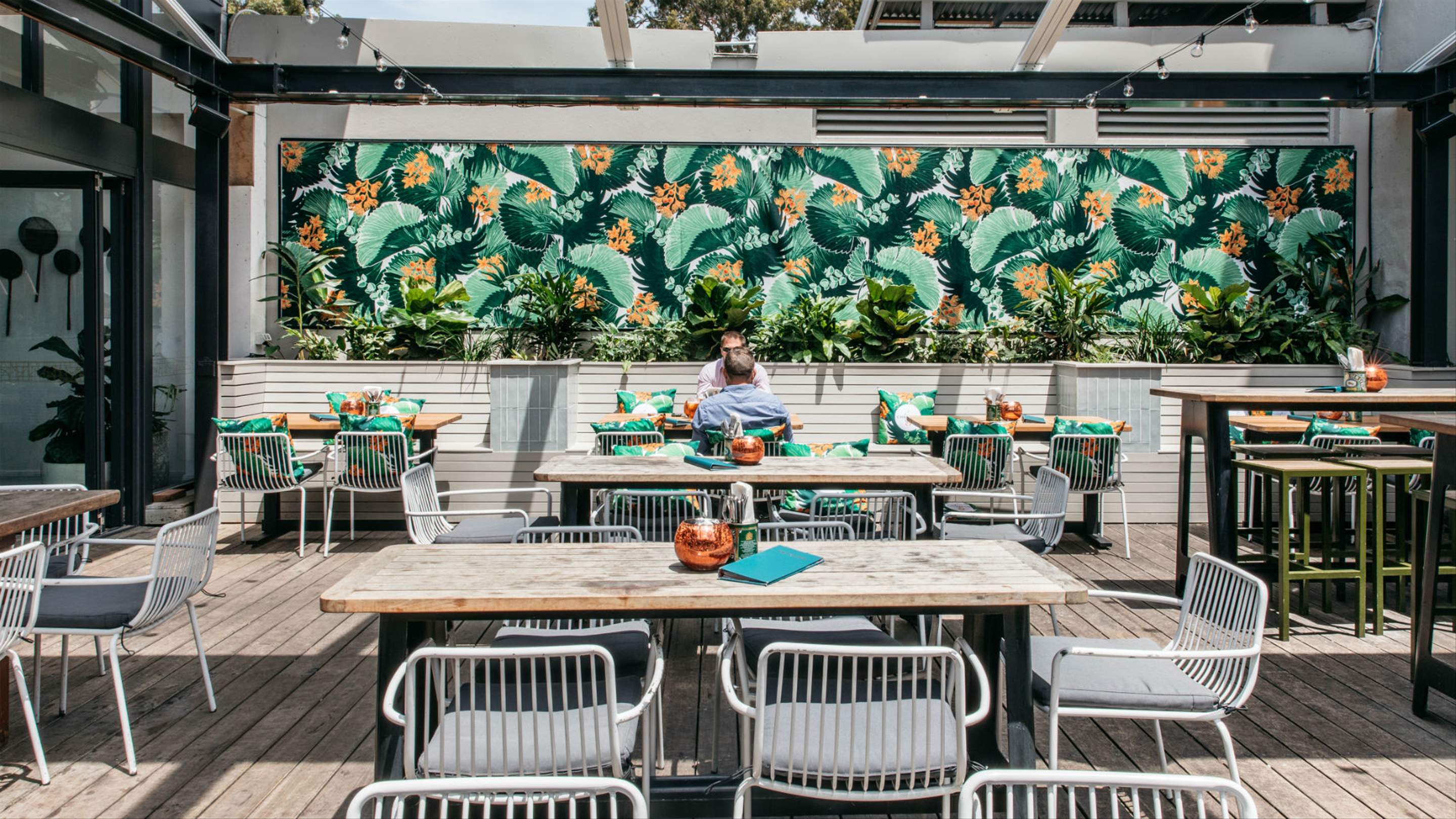 The Toxteth Hotel, Glebe Review