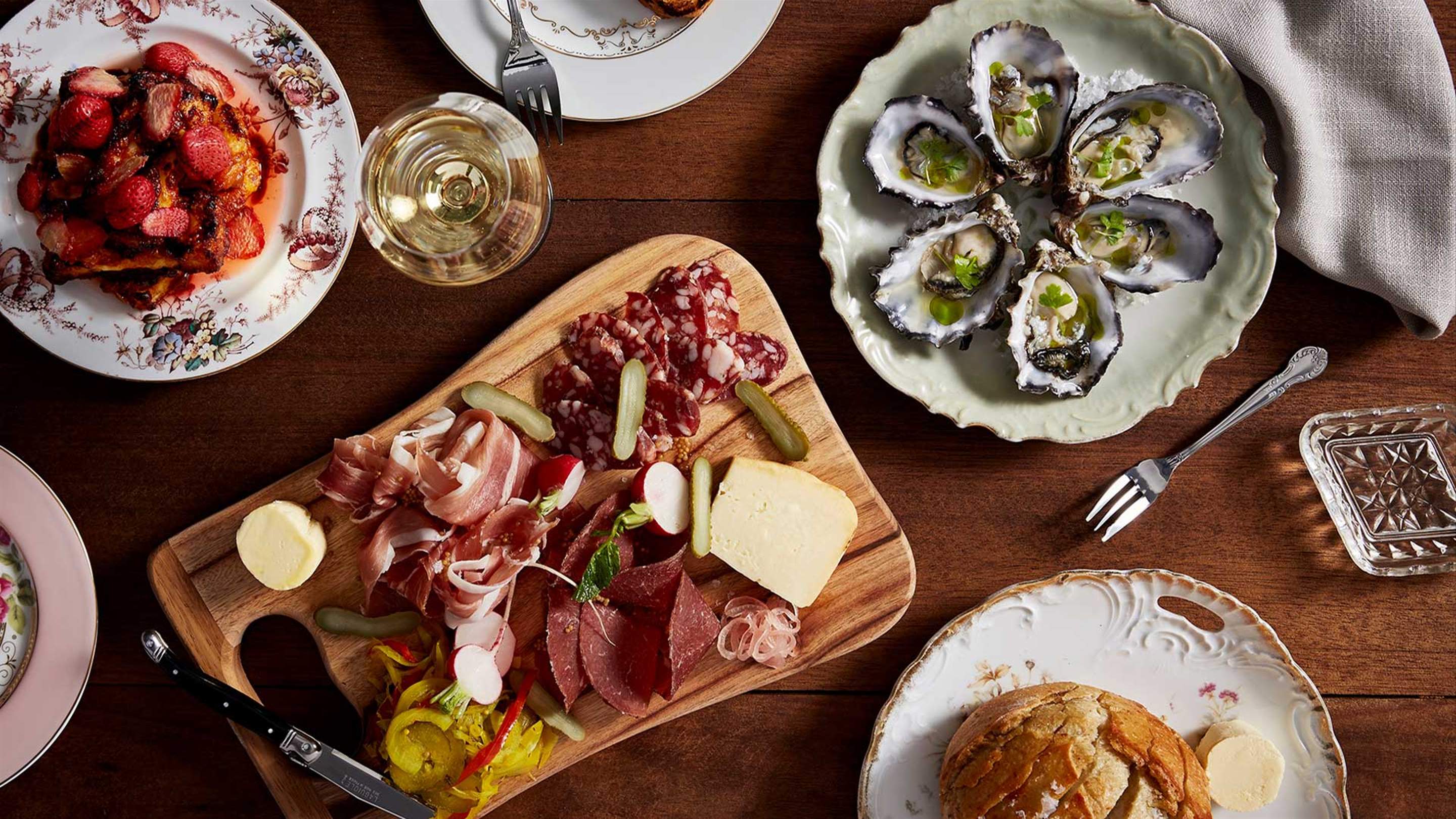 Festive Feasts: Where to Have Christmas Lunch Around Melbourne