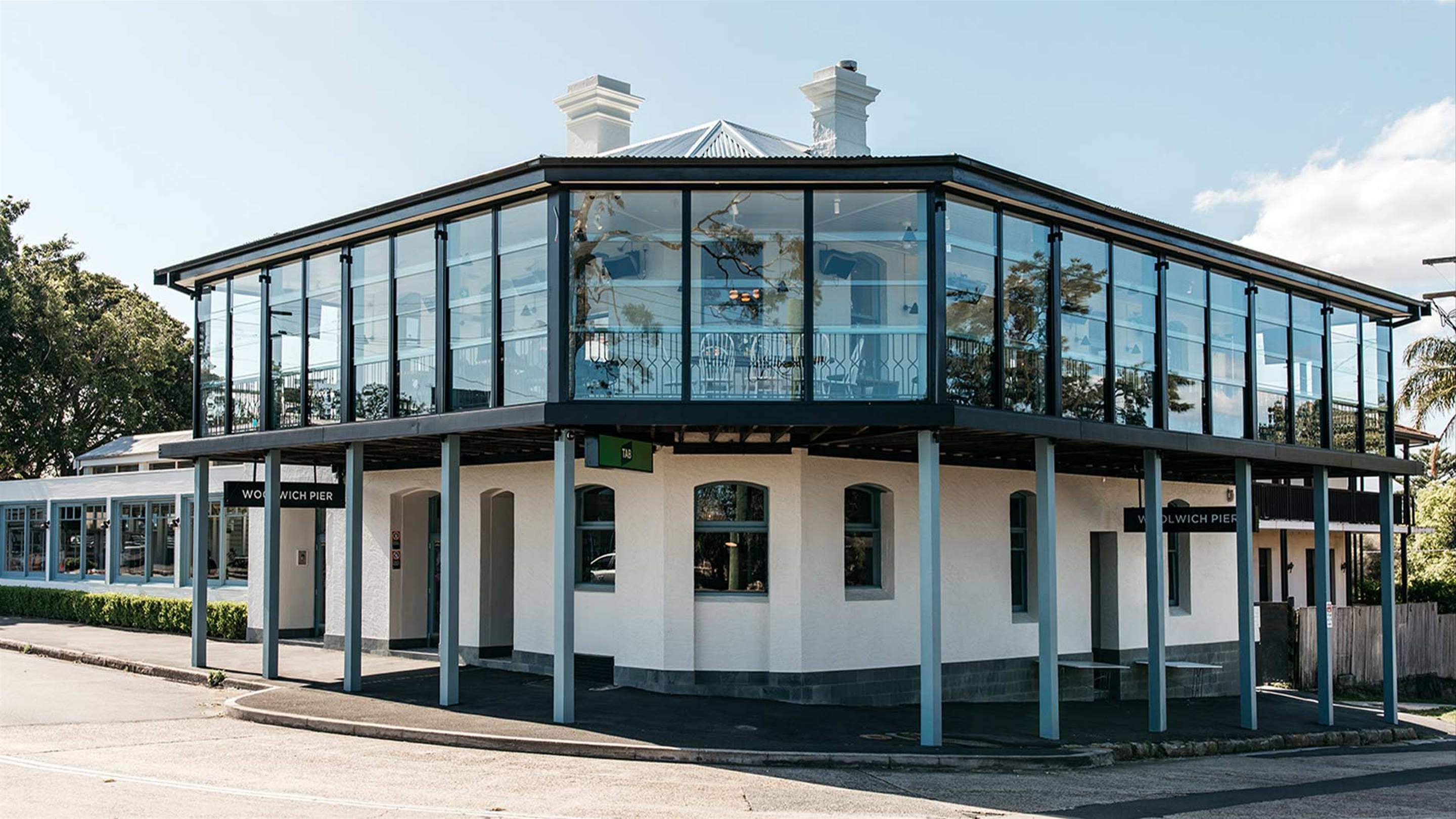 Woolwich Pier Hotel, Woolwich Review