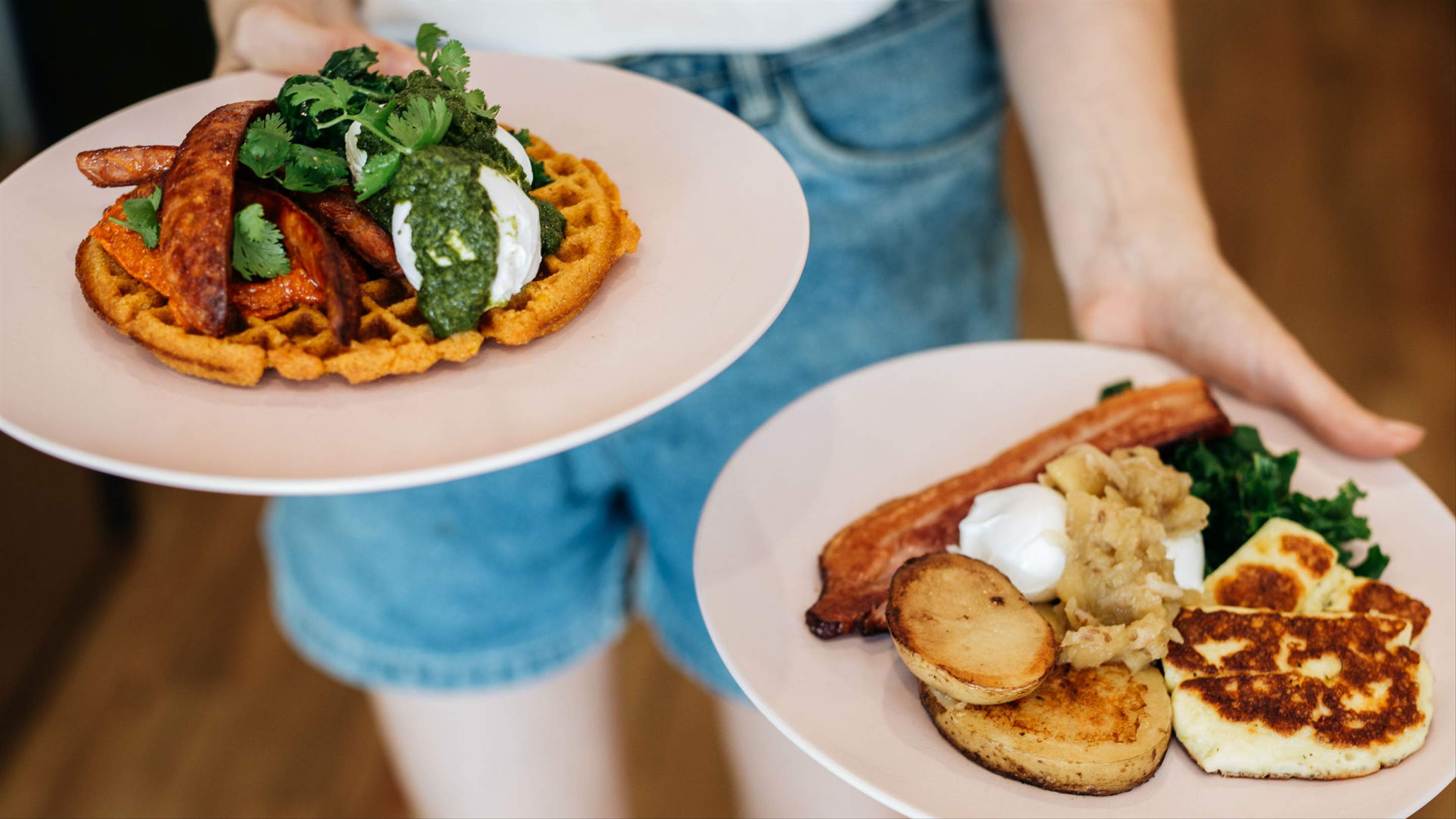 Alphabet Cafe, West End Review