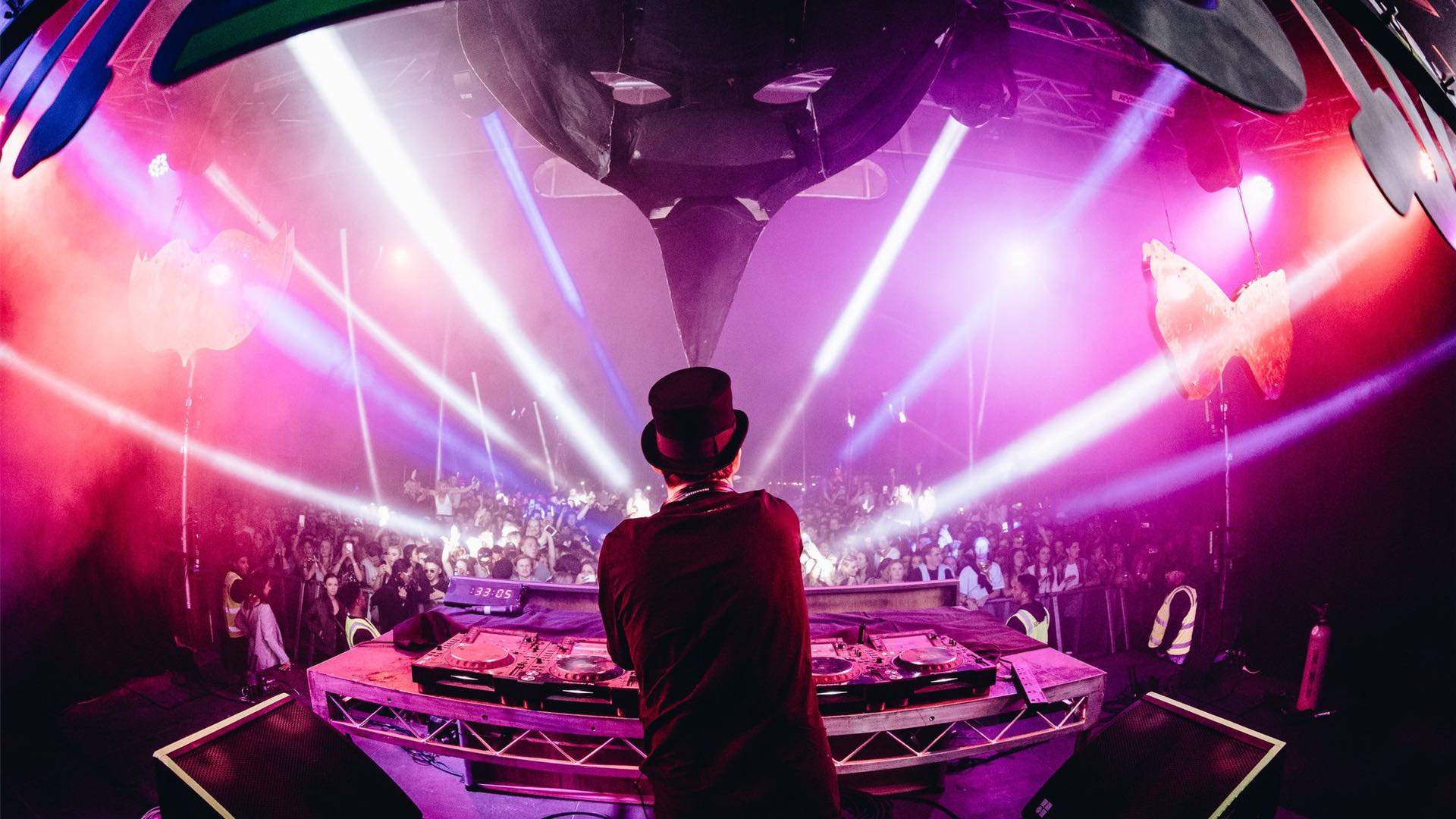 A Masquerade Party with Acrobats and House Music Is Coming to Sydney ...