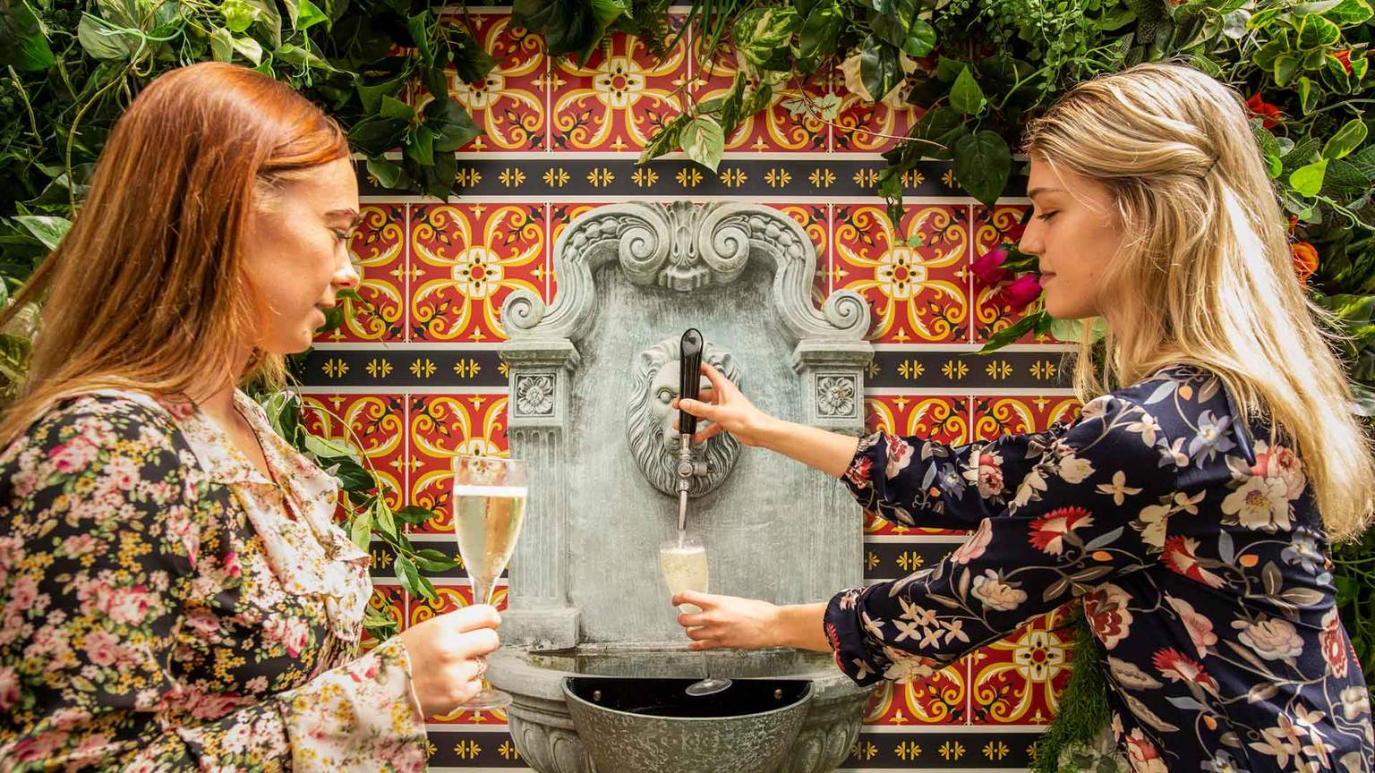 Prahran's The Smith Will Soon Be Home to a Bottomless Prosecco Fountain - Concrete Playground