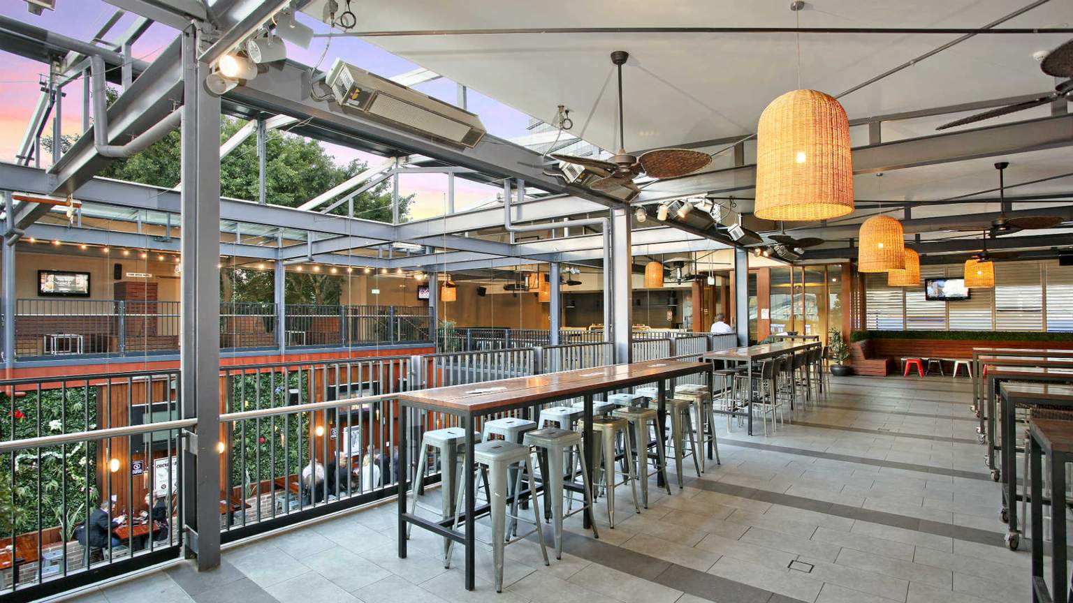 The Commercial Hotel, Parramatta Review