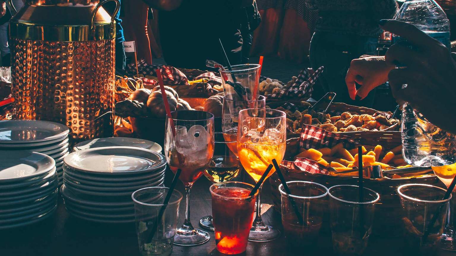 Five Prosecco Cocktails to Make at Your Next Pre-Drinks - Concrete ...